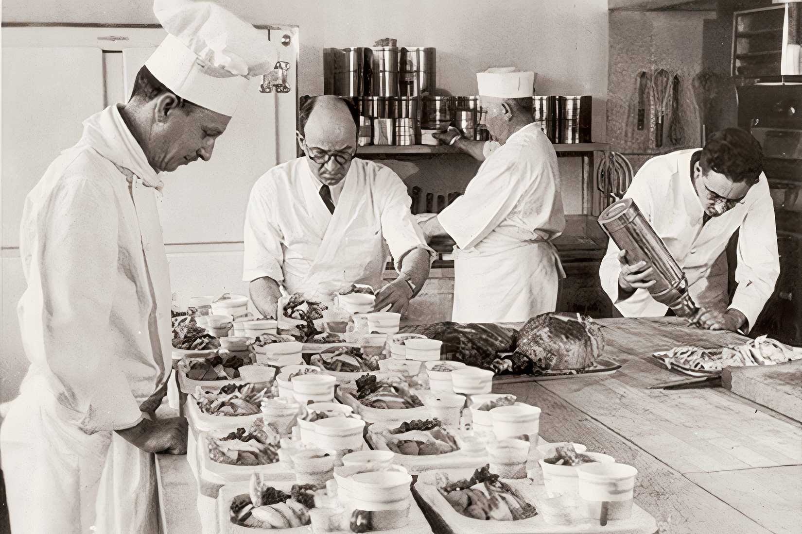 Did You Know United Airlines Had The World's First 'Flight Kitchen'?