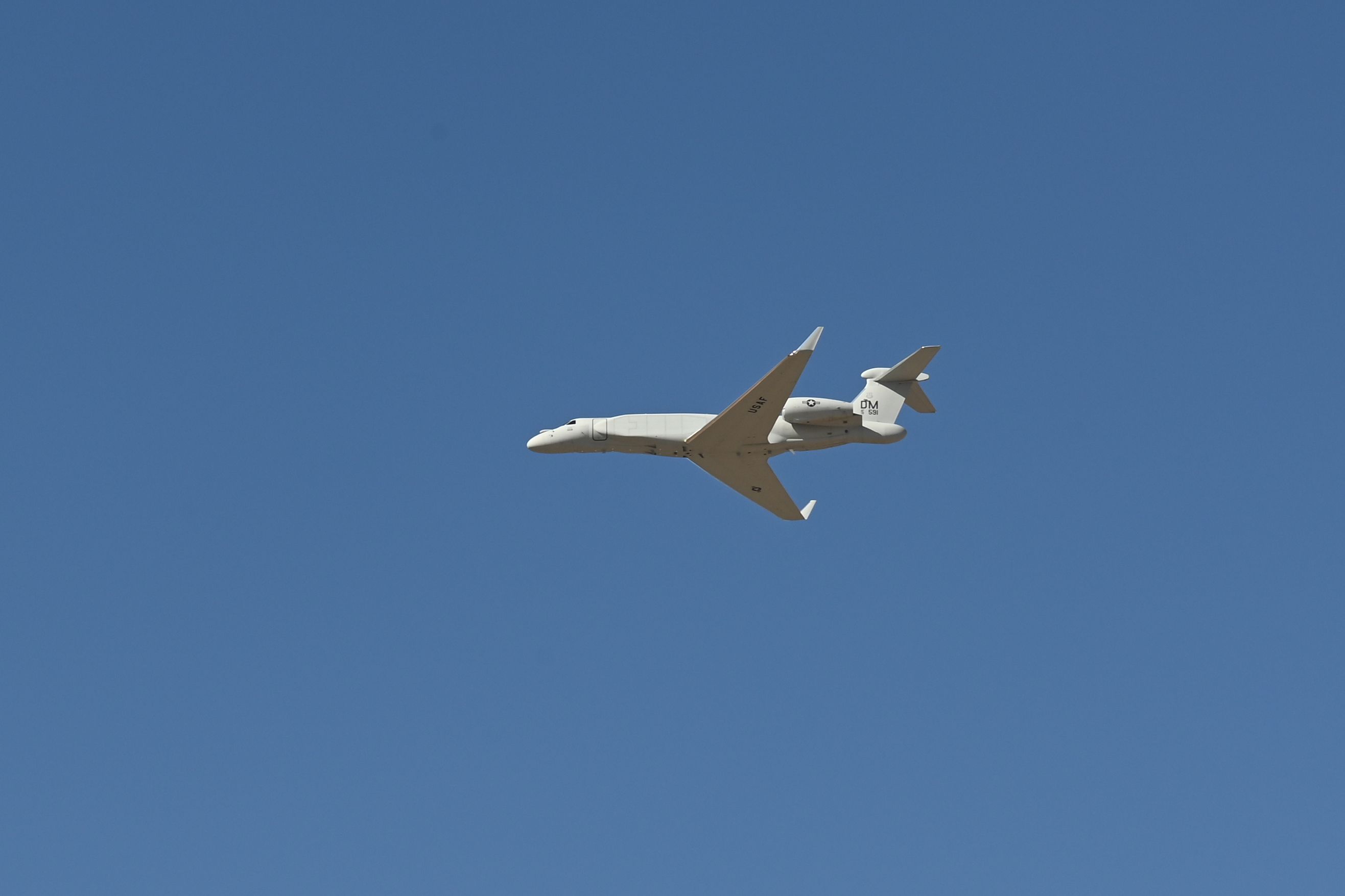 5 Fast Facts On The USAF EF-111A Raven Electronic Attack Aircraft