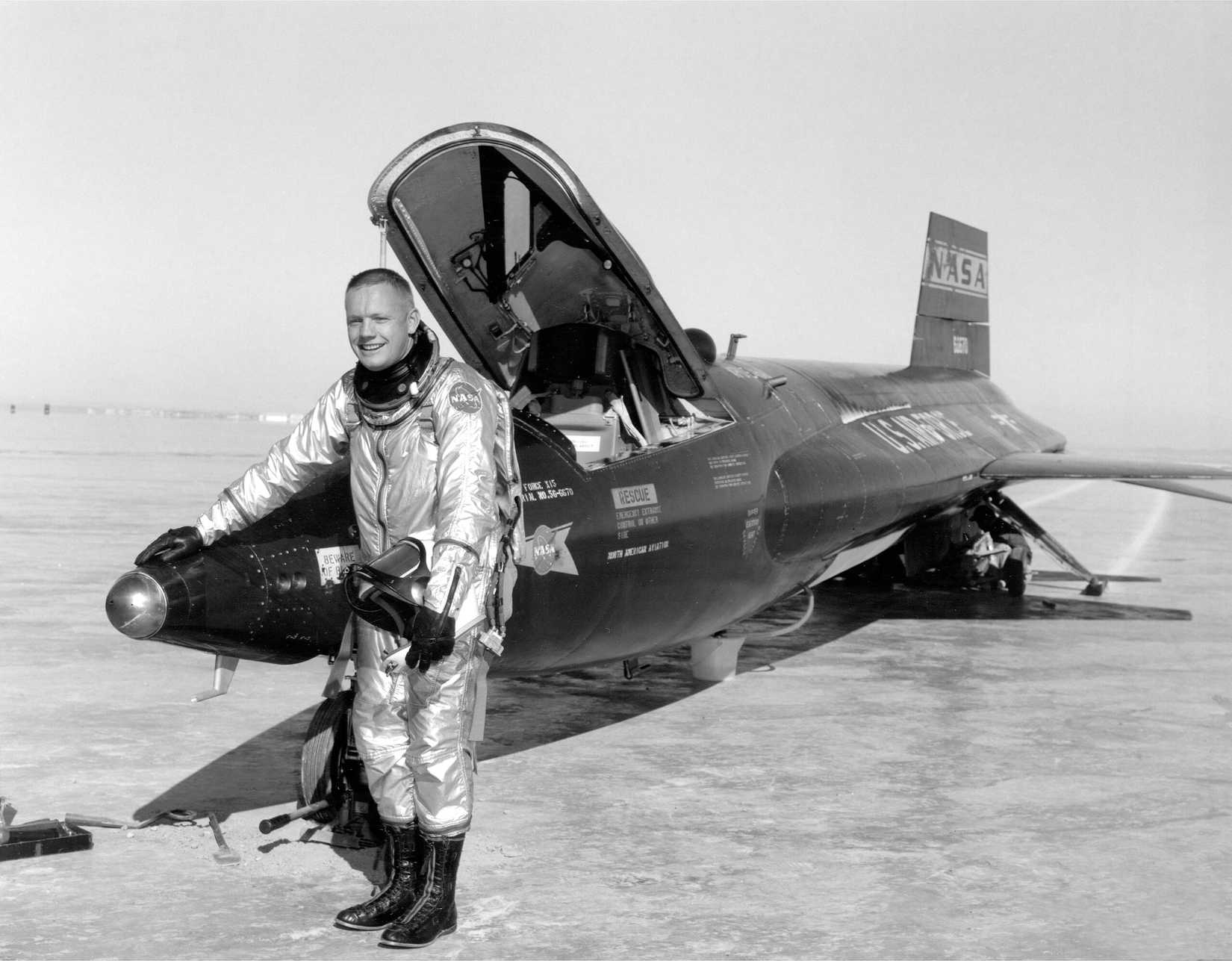 5 Famous US Military Test Pilots And The Planes They Flew
