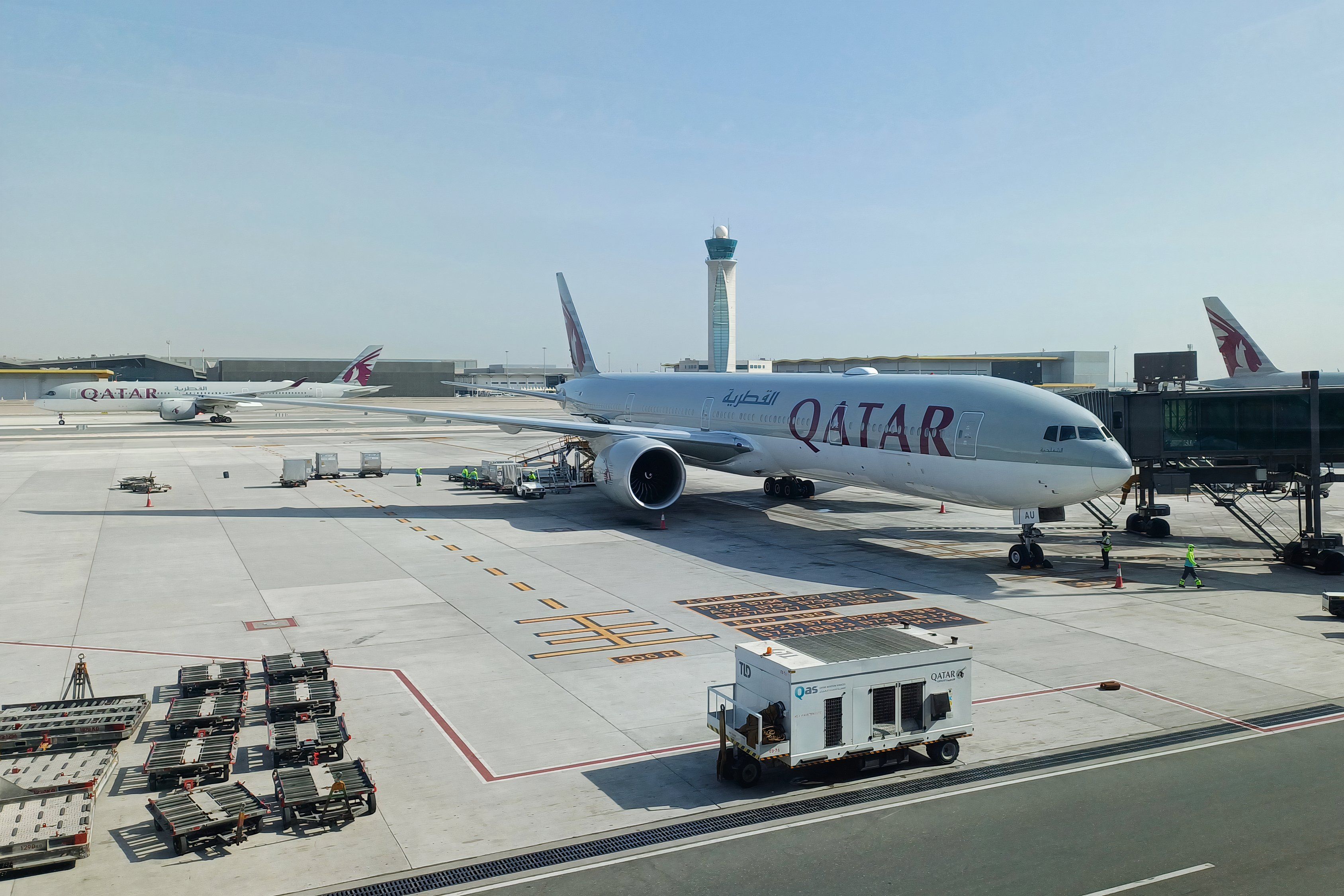 Which Qatar Airways Aircraft Feature The Qsuite?