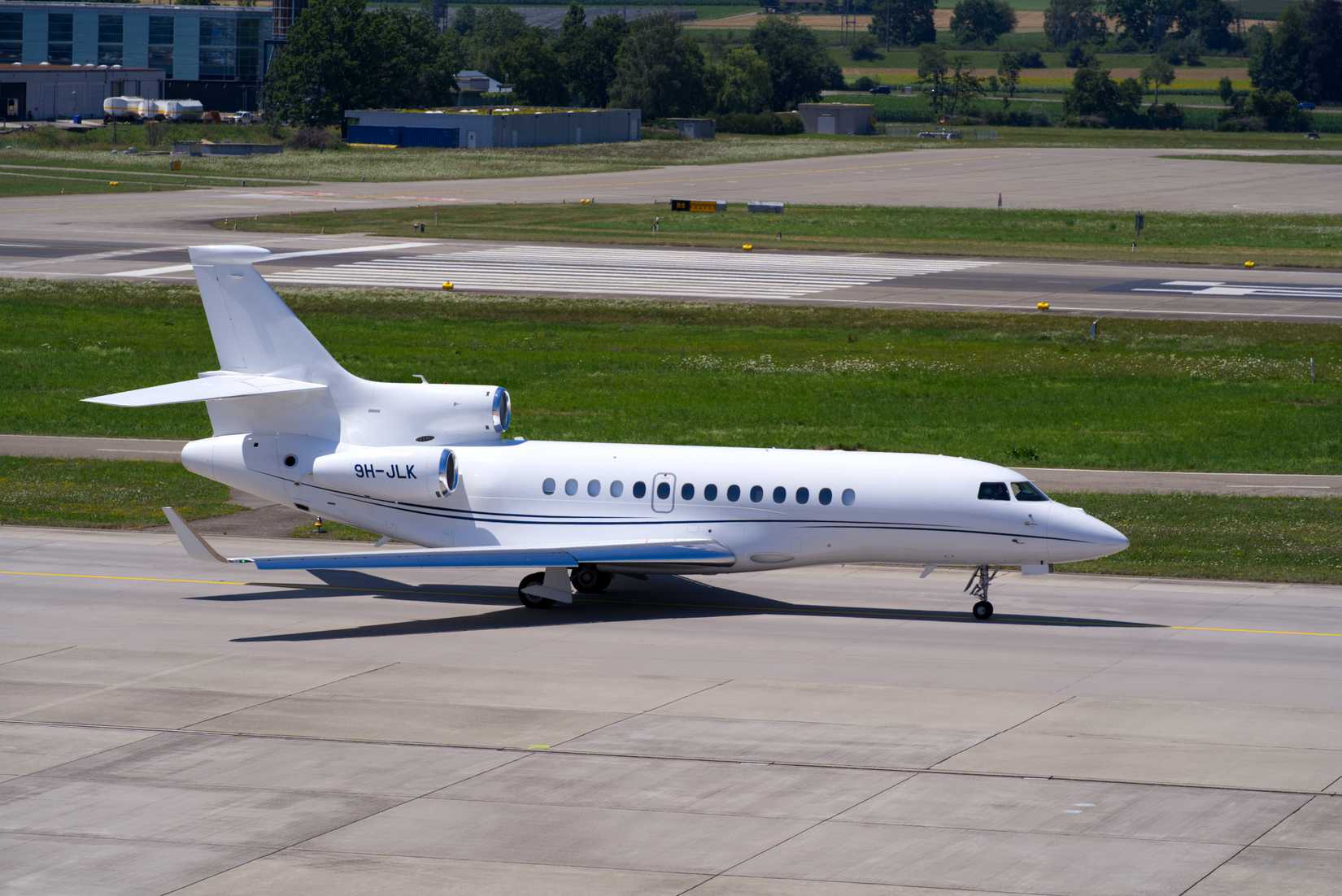 5 Interesting Facts About Taylor Swift's Dassault 7X Private Jet