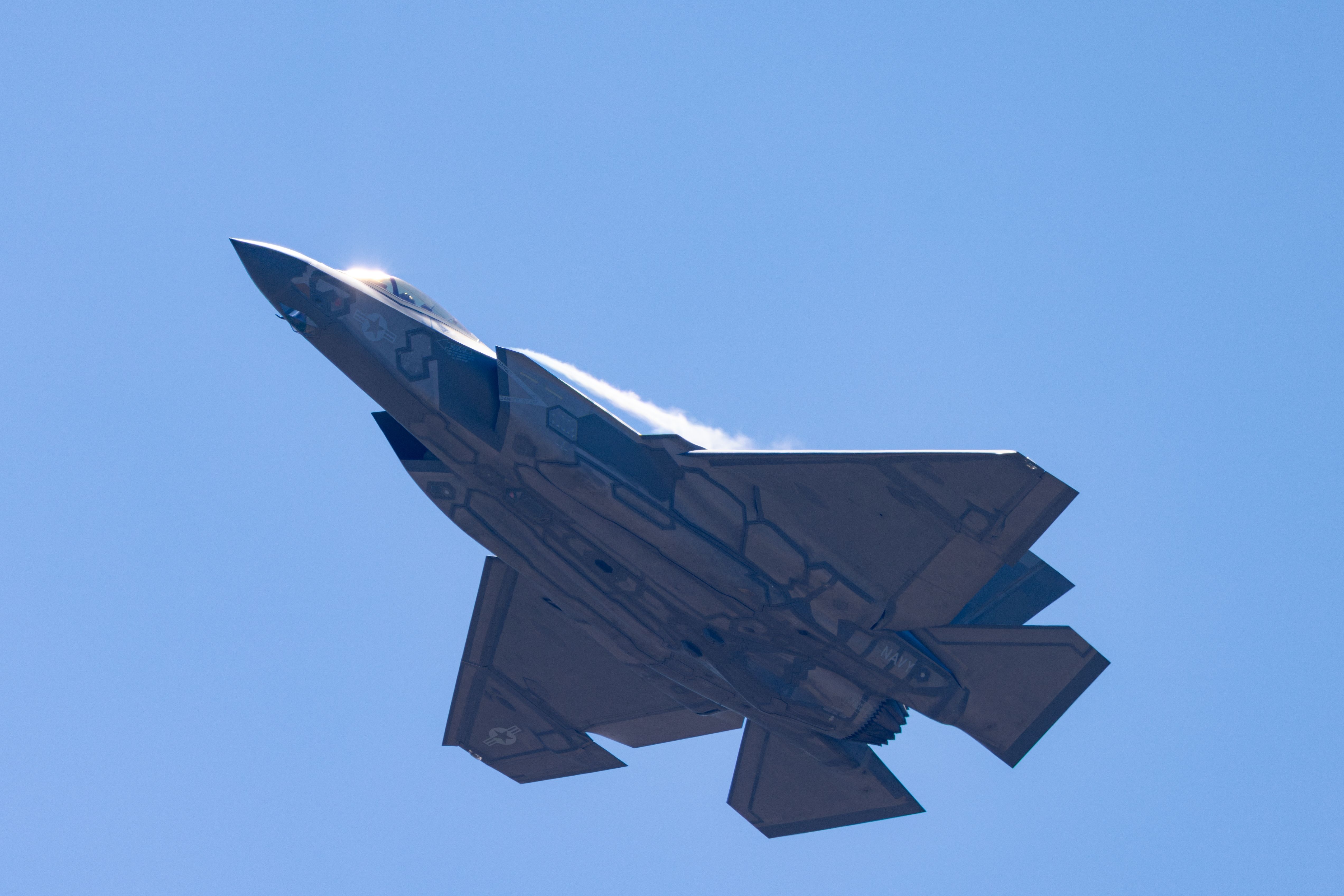 How Does The F-35’s Distributed Aperture System Improve Pilot ...