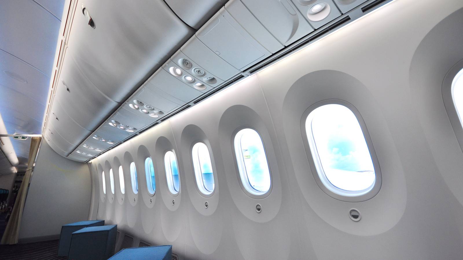 Dimmable Windows: Are Cabin Crew Too Keen To Lock Them In One Setting?