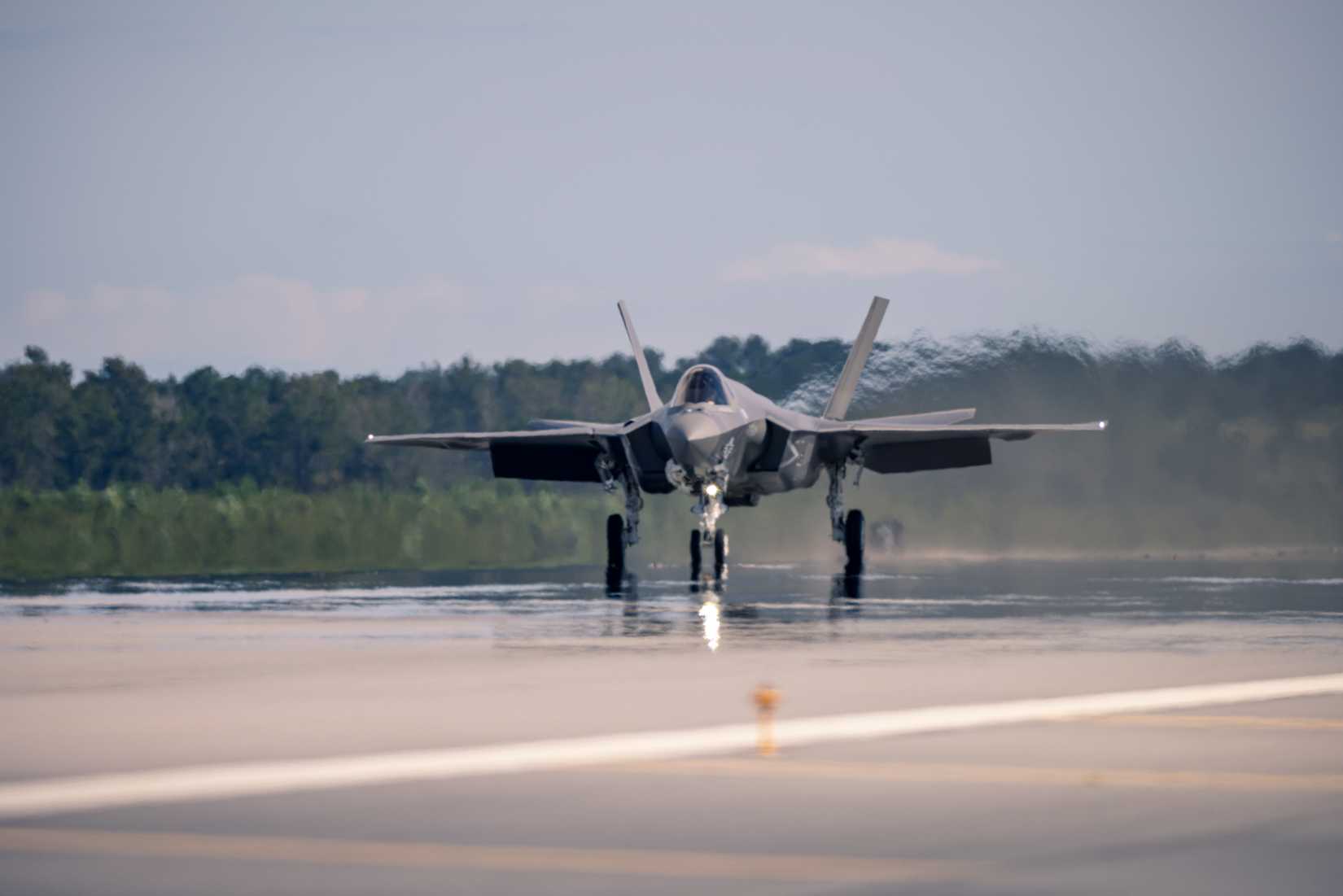 VMFA-251 Becomes 1st Marine Corps Squadron On East Coast To Get F-35C ...
