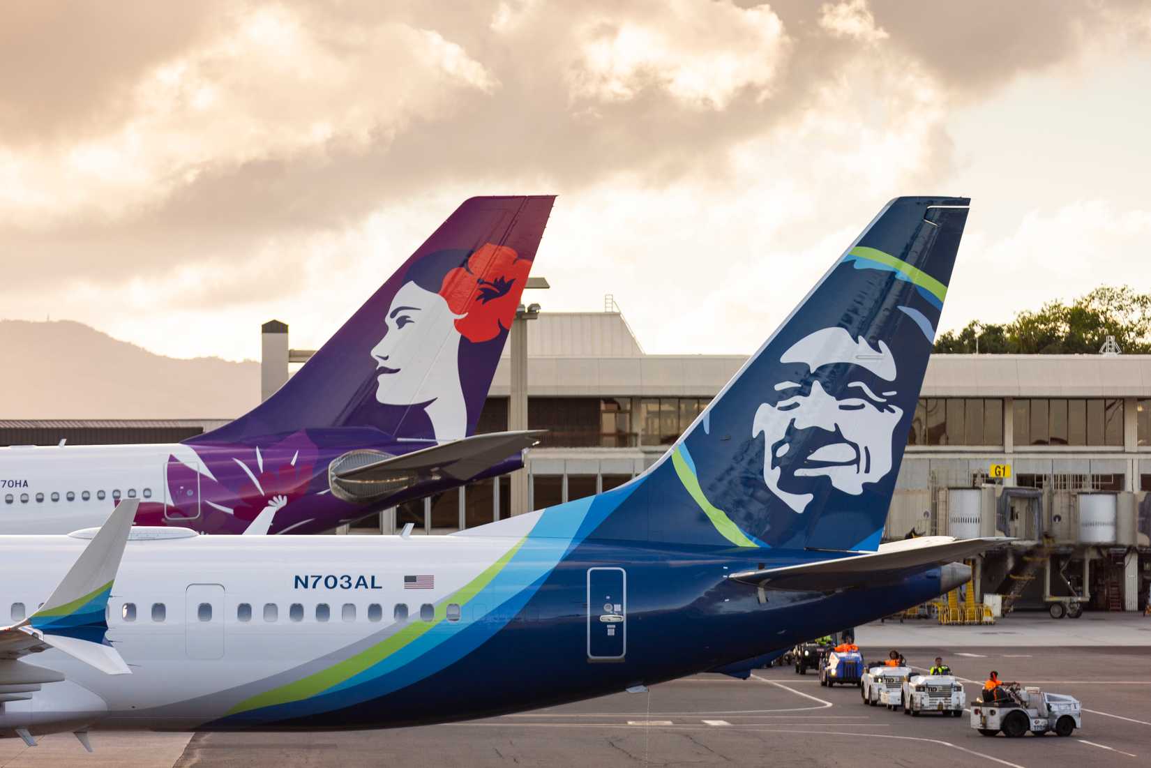 Alaska Airlines And Hawaiian Airlines Confirm A New Frequent Flyer ...