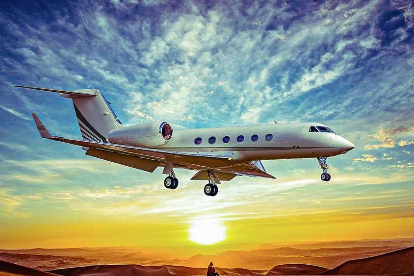 The First Large-Cabin Private Jet: A Guide To The Gulfstream II