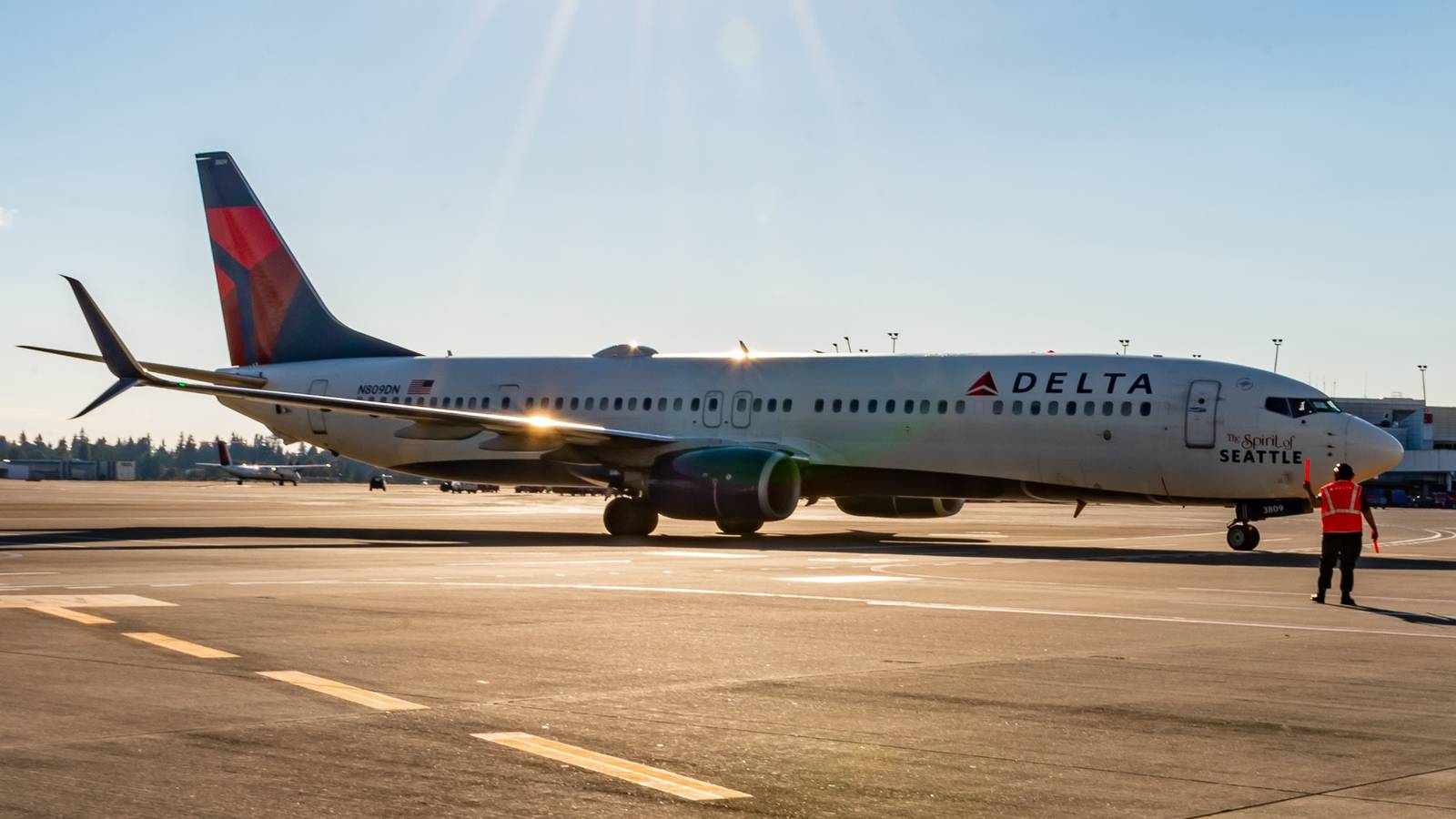 Delta Air Lines Introduces Sync Seatback Across More Aircraft In 1st ...