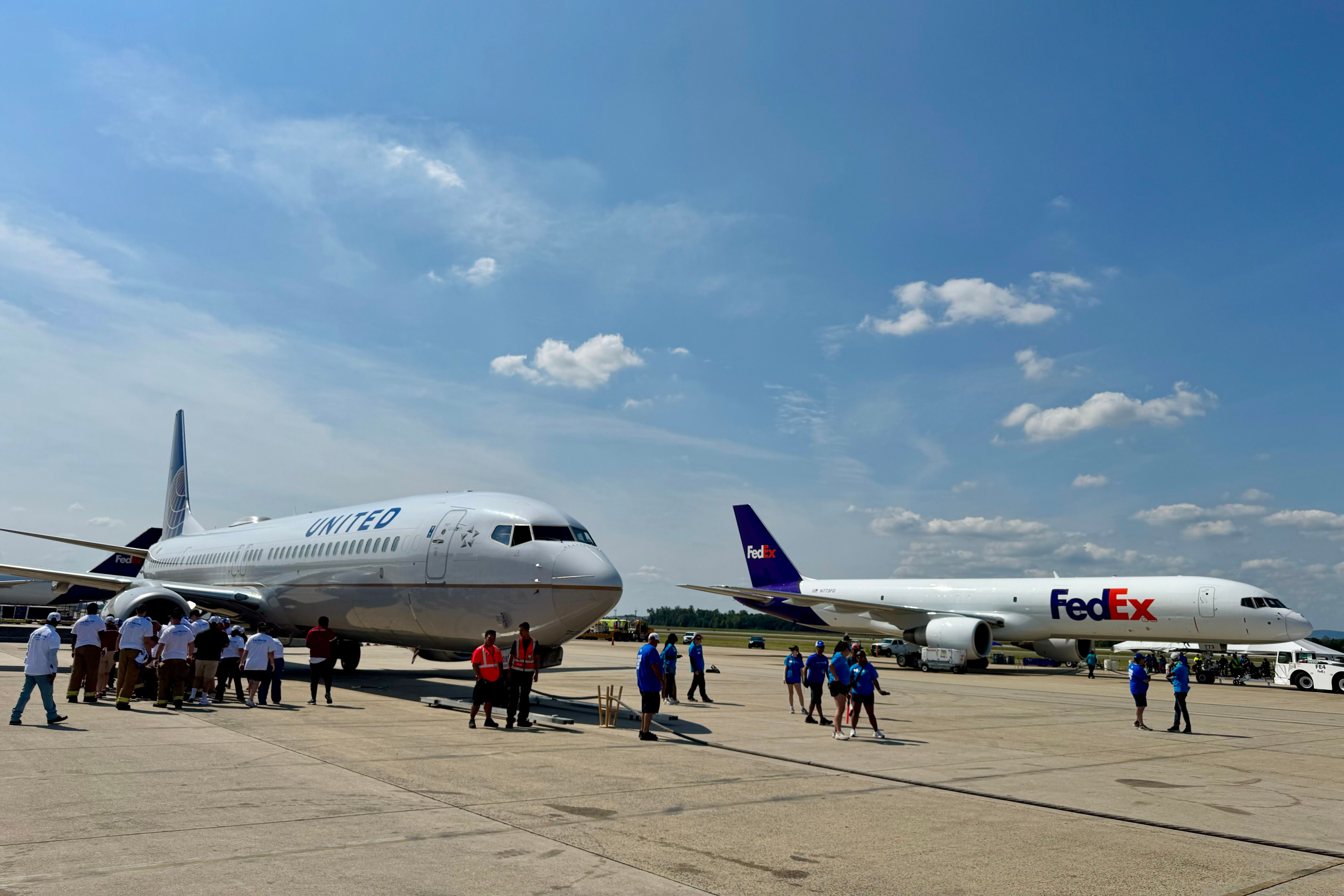 United Airlines Hosts 16th Annual Plane Pull Competition For Special ...