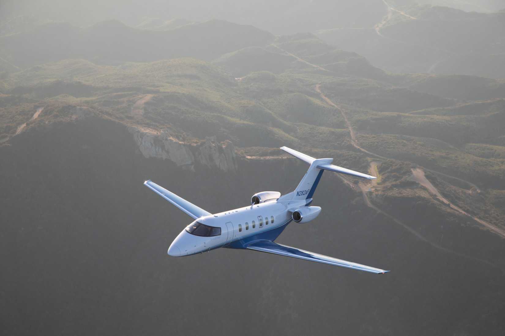 Exploring the Pros and Cons of Multi-Engine vs. Single-Engine Jets