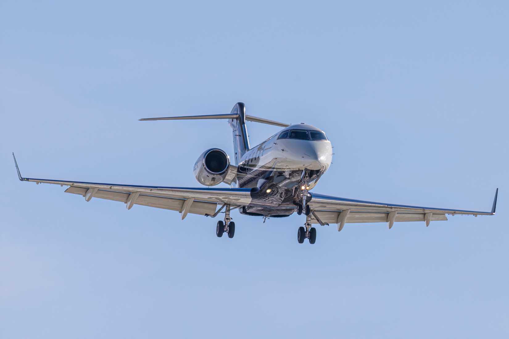 The History Of The Bombardier Challenger 300 Series