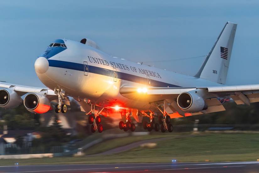 Why The E-4B Nightwatch & VC-25B Air Force One Are Critical To US ...