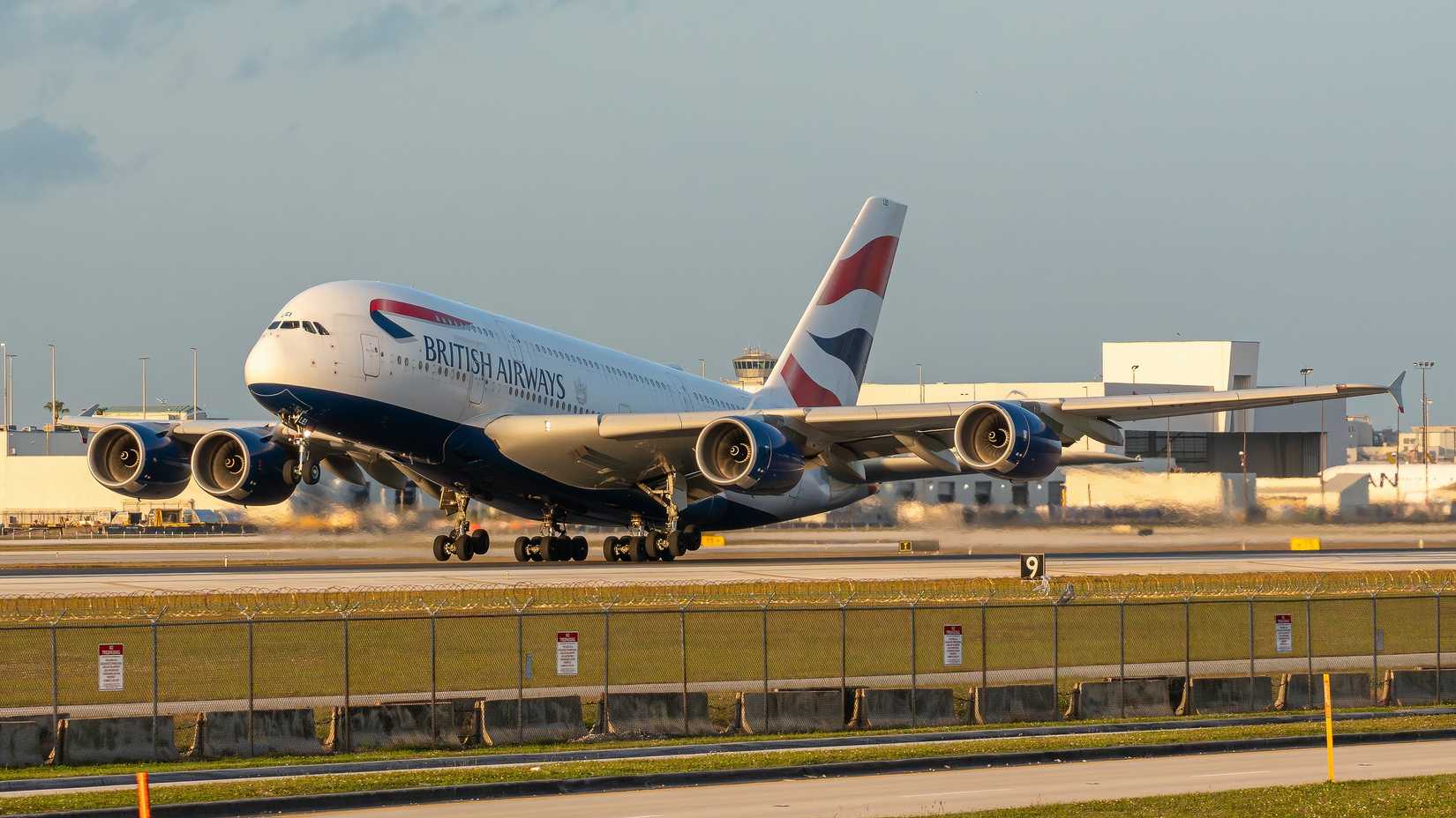 Here's What Happens When A Plane Lands On The Wrong Runway Or At The ...