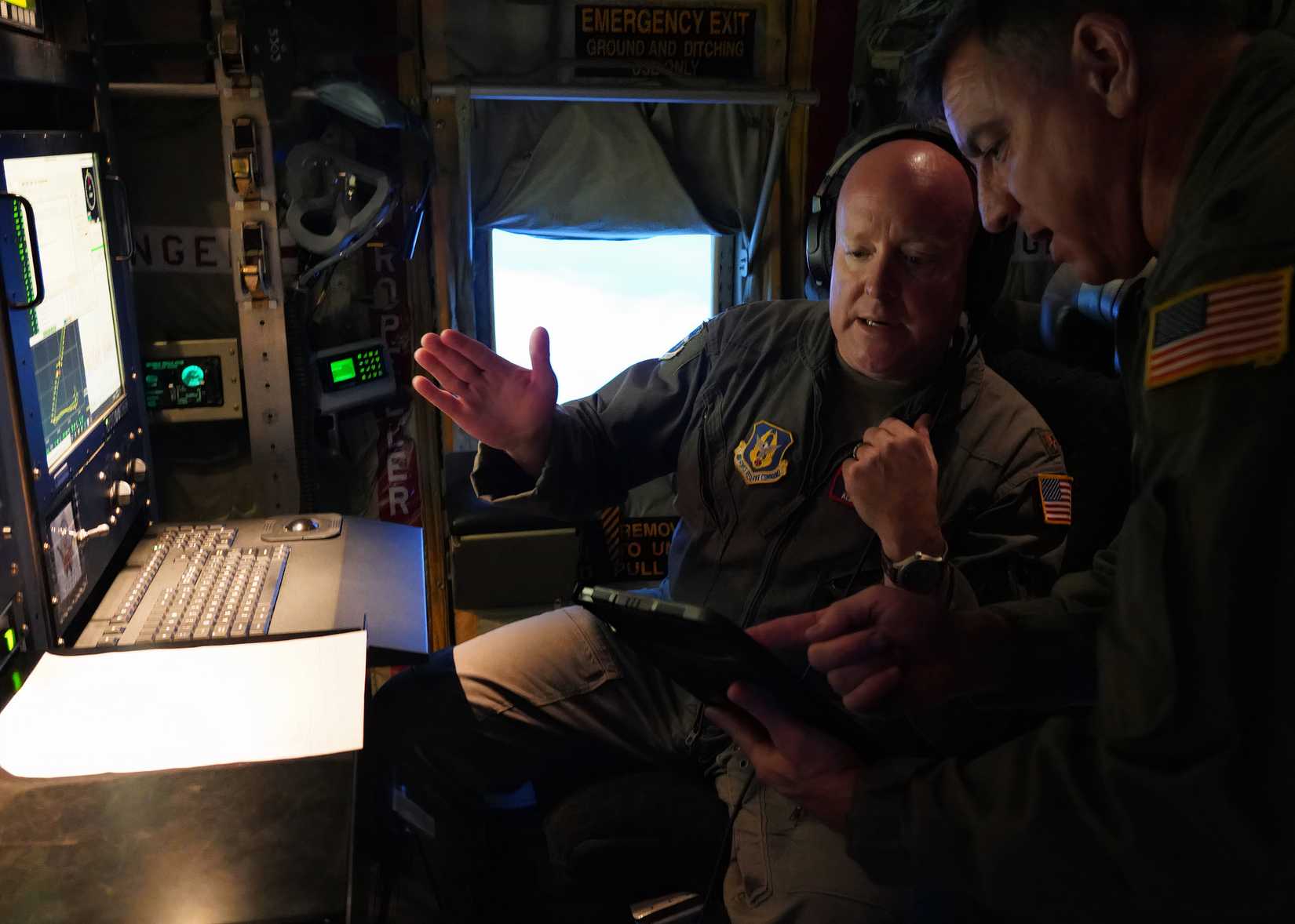 How Does The US Air Force Prepare For A Hurricane?