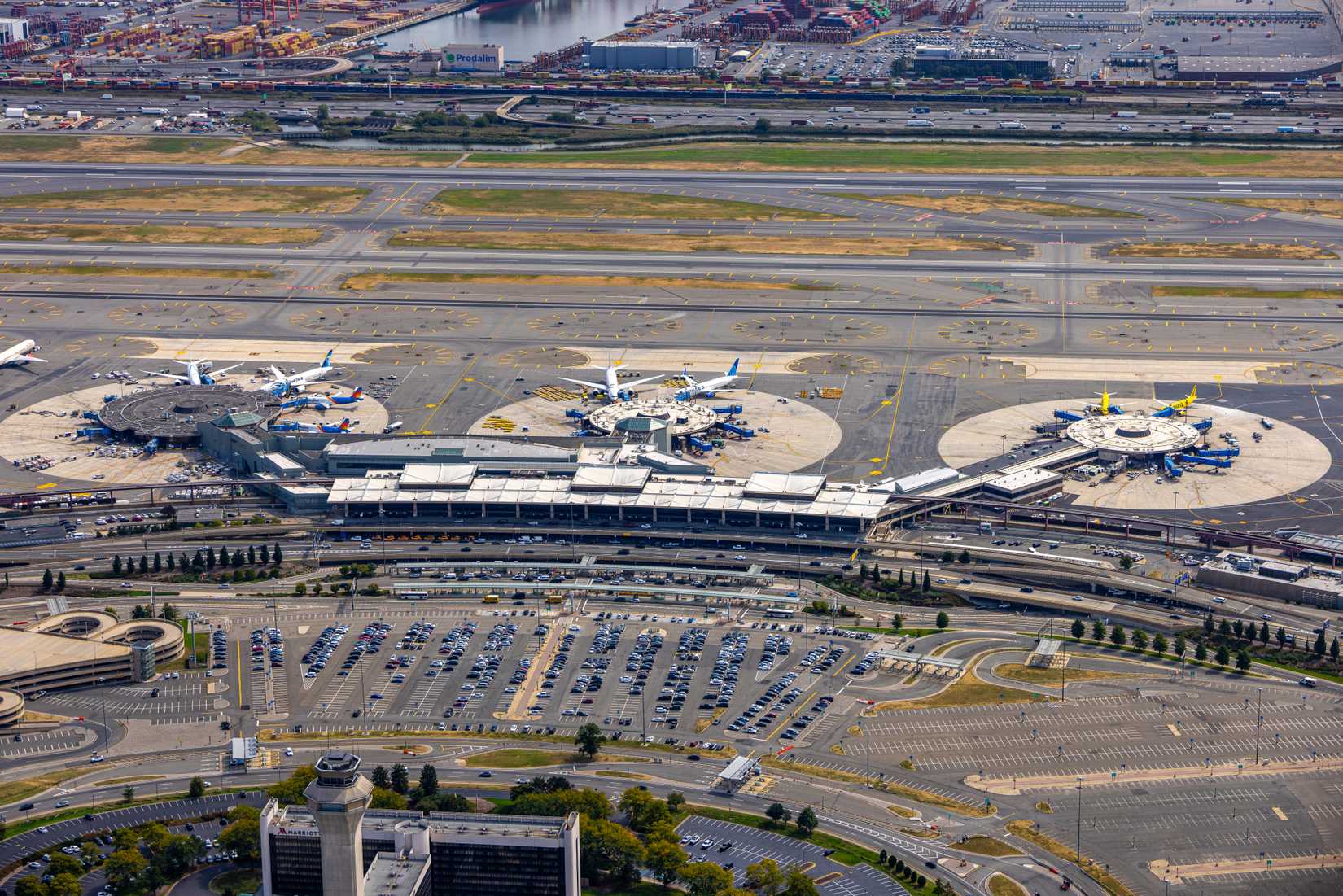 How Newark Liberty International Airport Plans To Become A World-Class ...