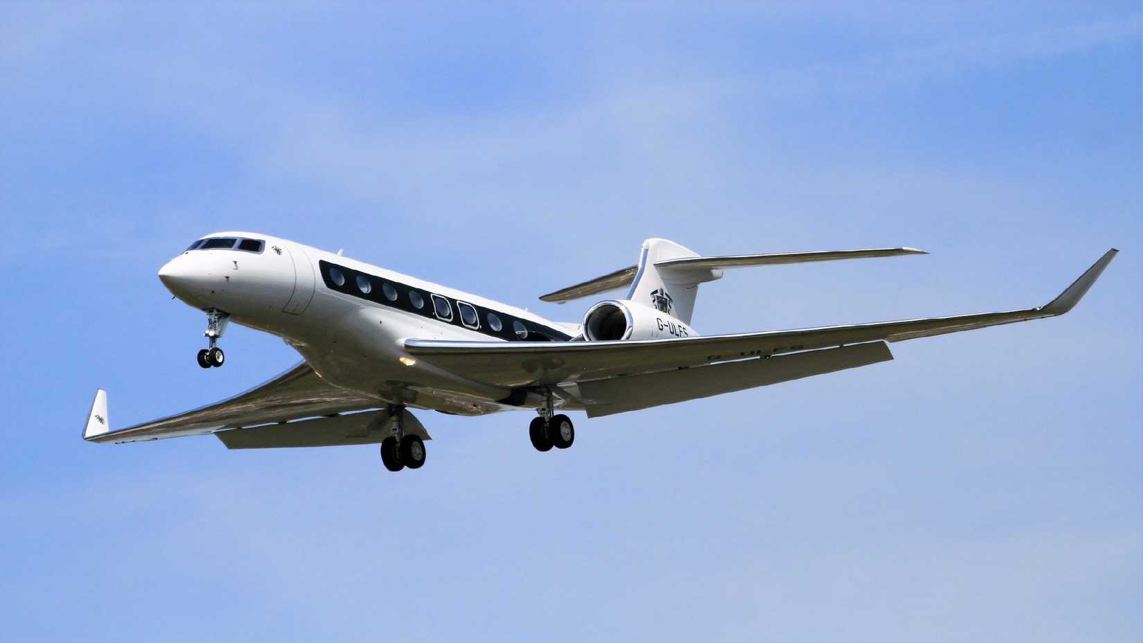 A Comparison Between The 3 Ultra-Long-Range Gulfstream Private Jets