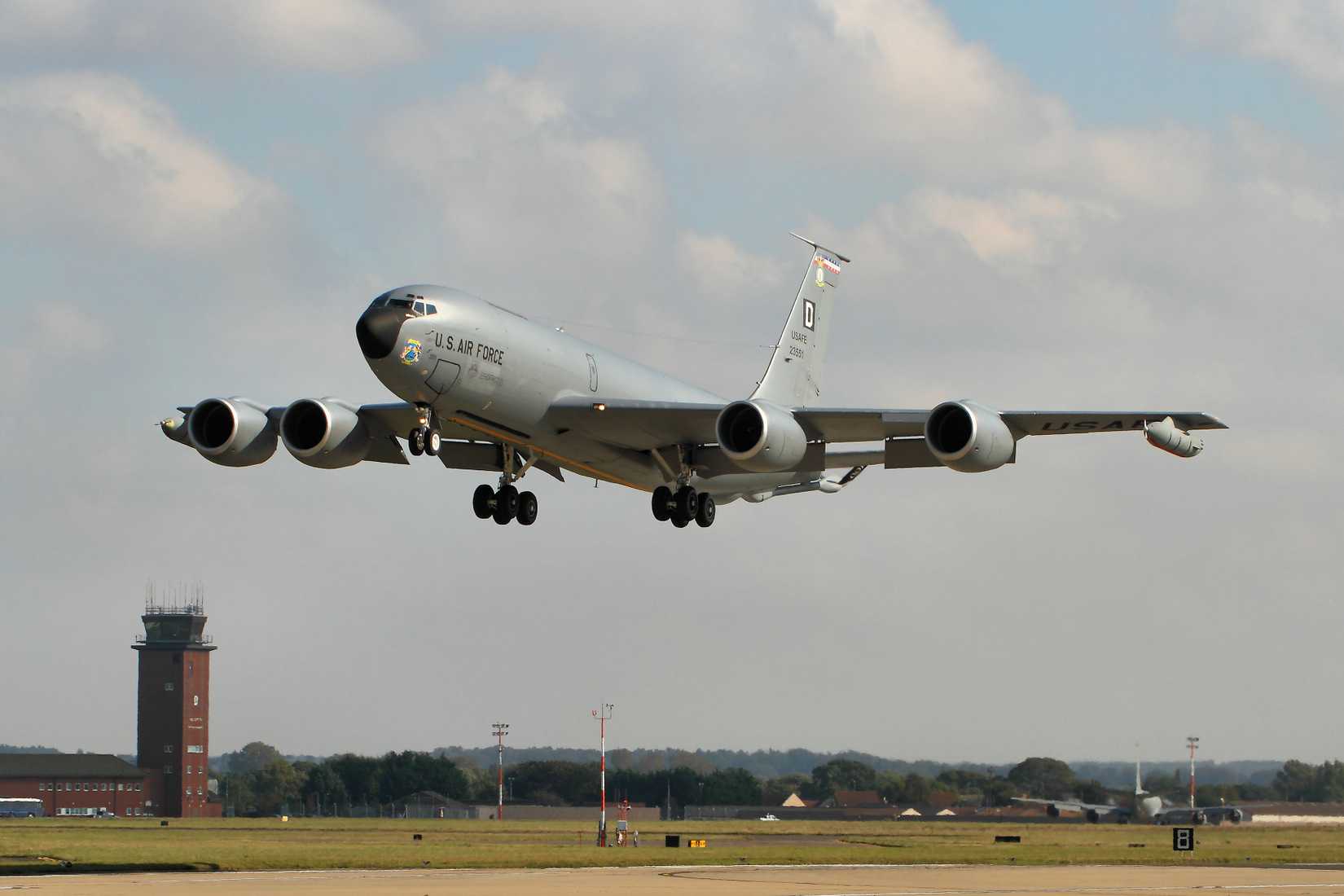5 Fast Facts On The USAF KC-135 Stratotanker Replacement