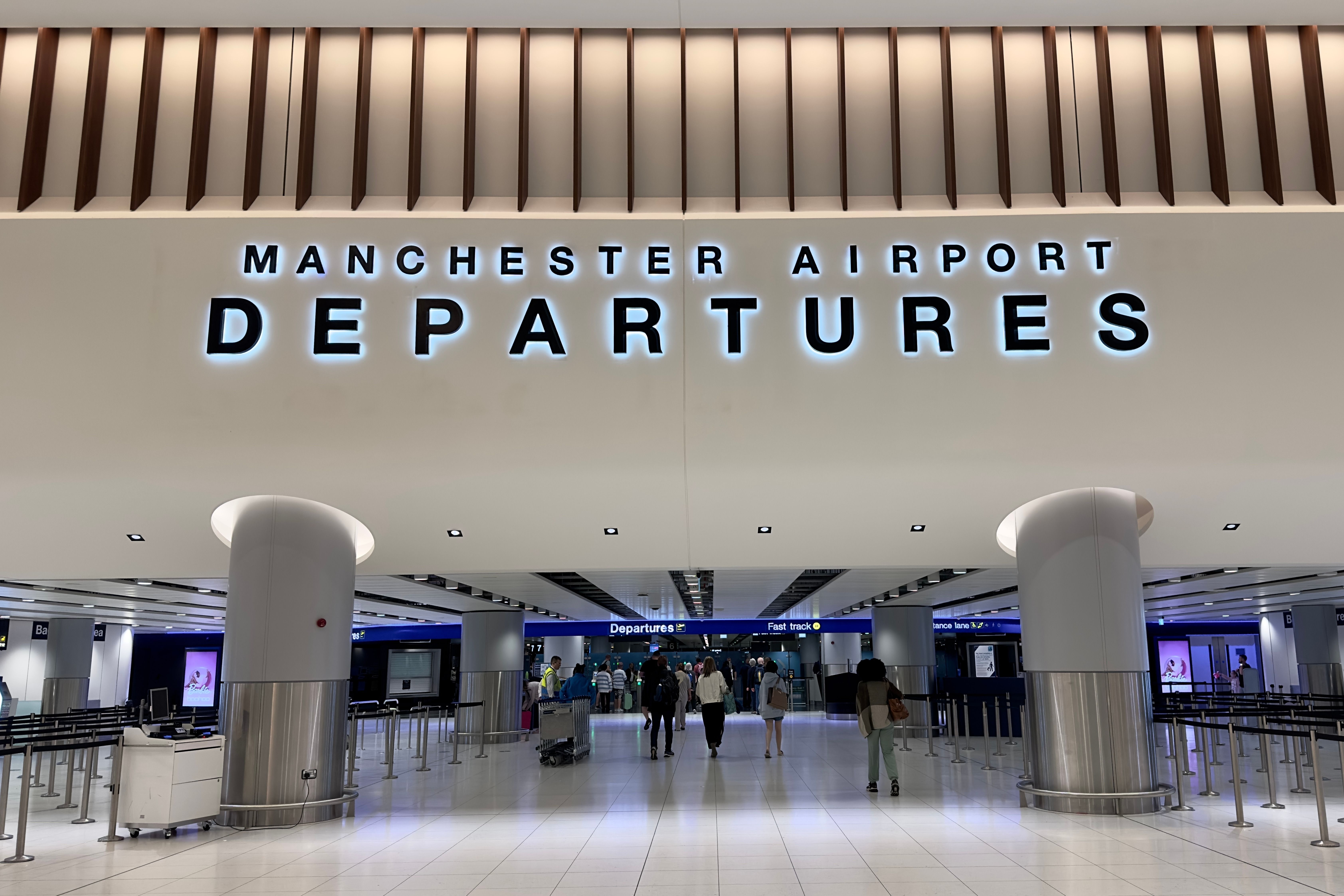 How To Navigate Manchester Airport Like A Pro