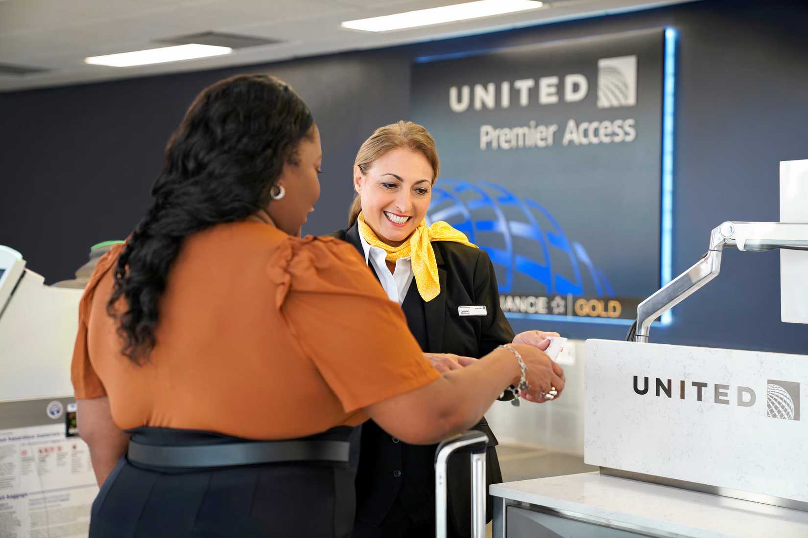 How To Achieve Premier Status With United Airlines
