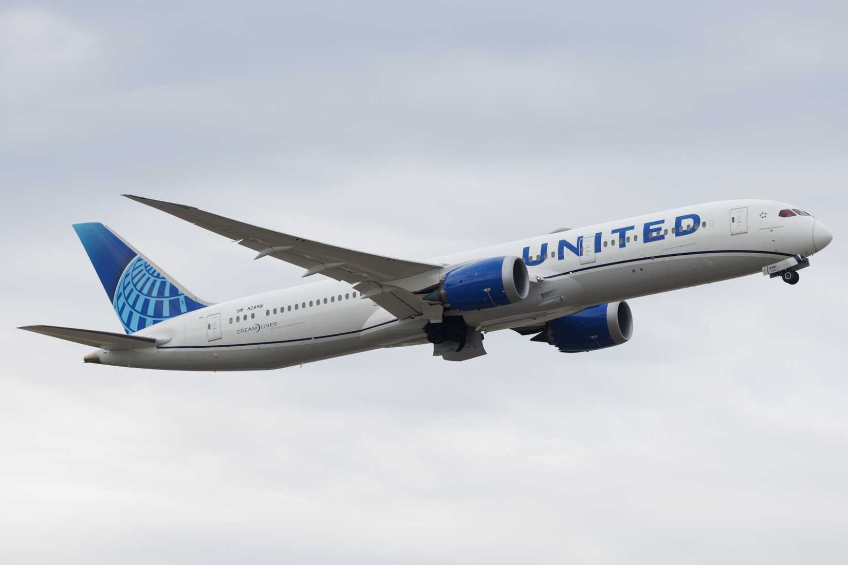 How Do Loyalty Programs Make Money For Airlines?