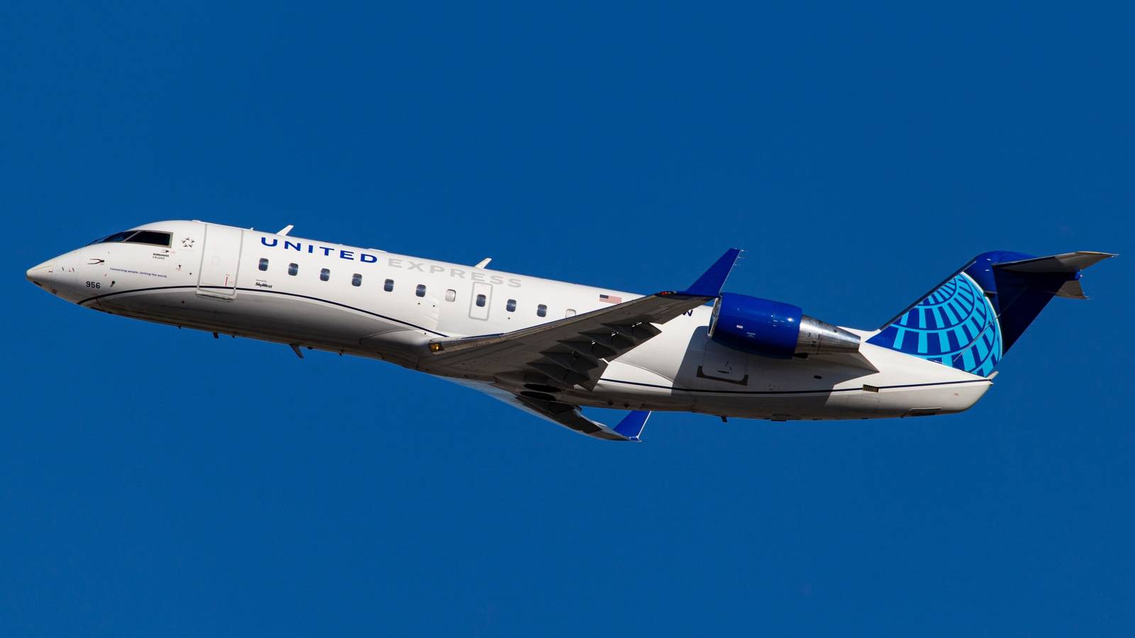 What Do United Express' Operations Look Like At Each Of The Airline's Hubs?