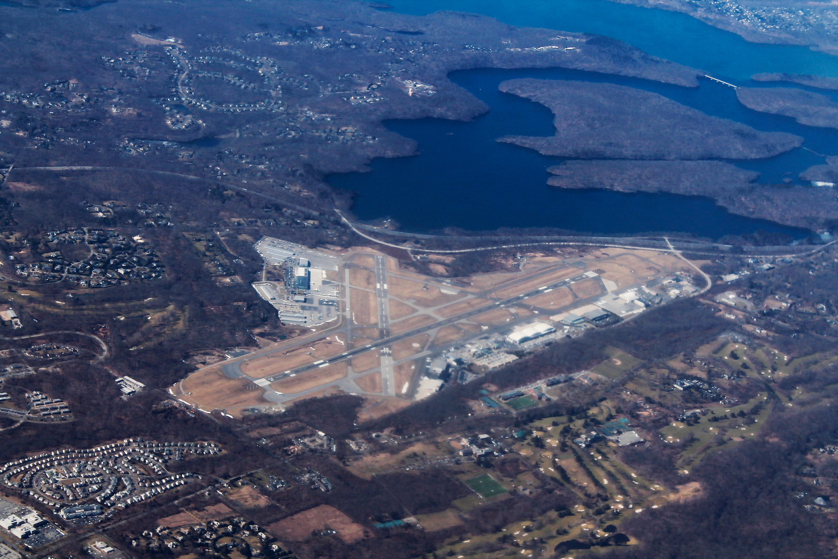 Heading To Sleepy Hollow Or Salem? Here Are The Nearest Airports