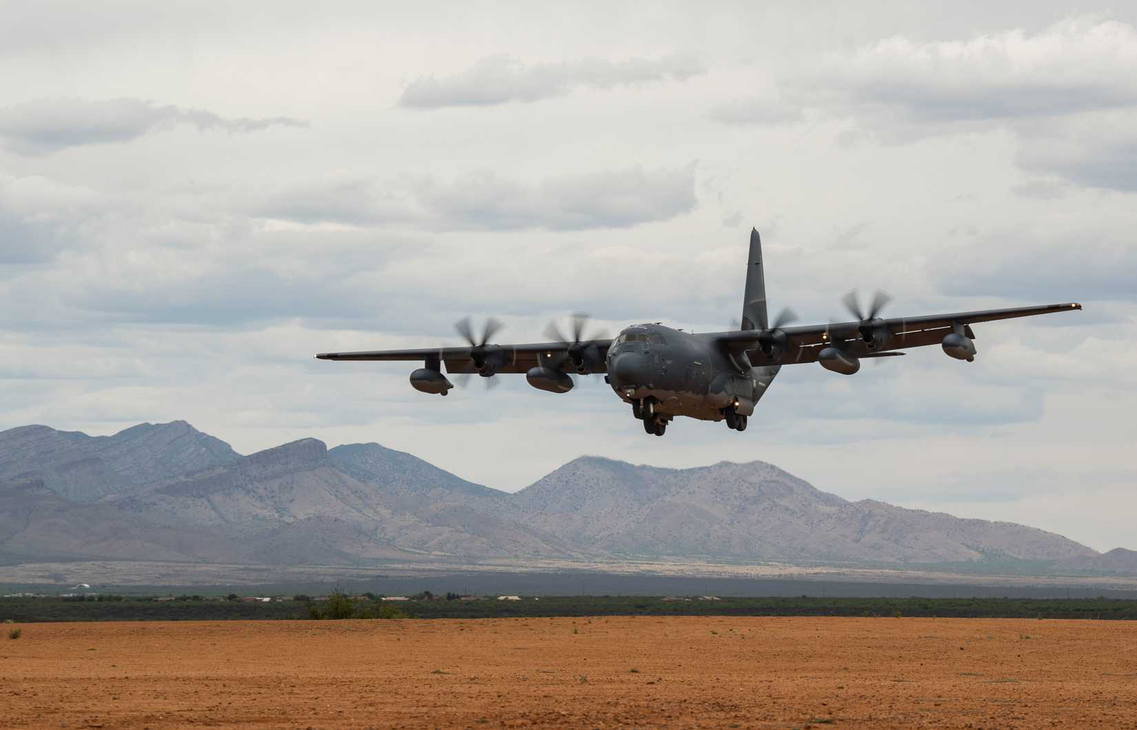 5 Fast Facts On The US Navy's New E-130J TACAMO
