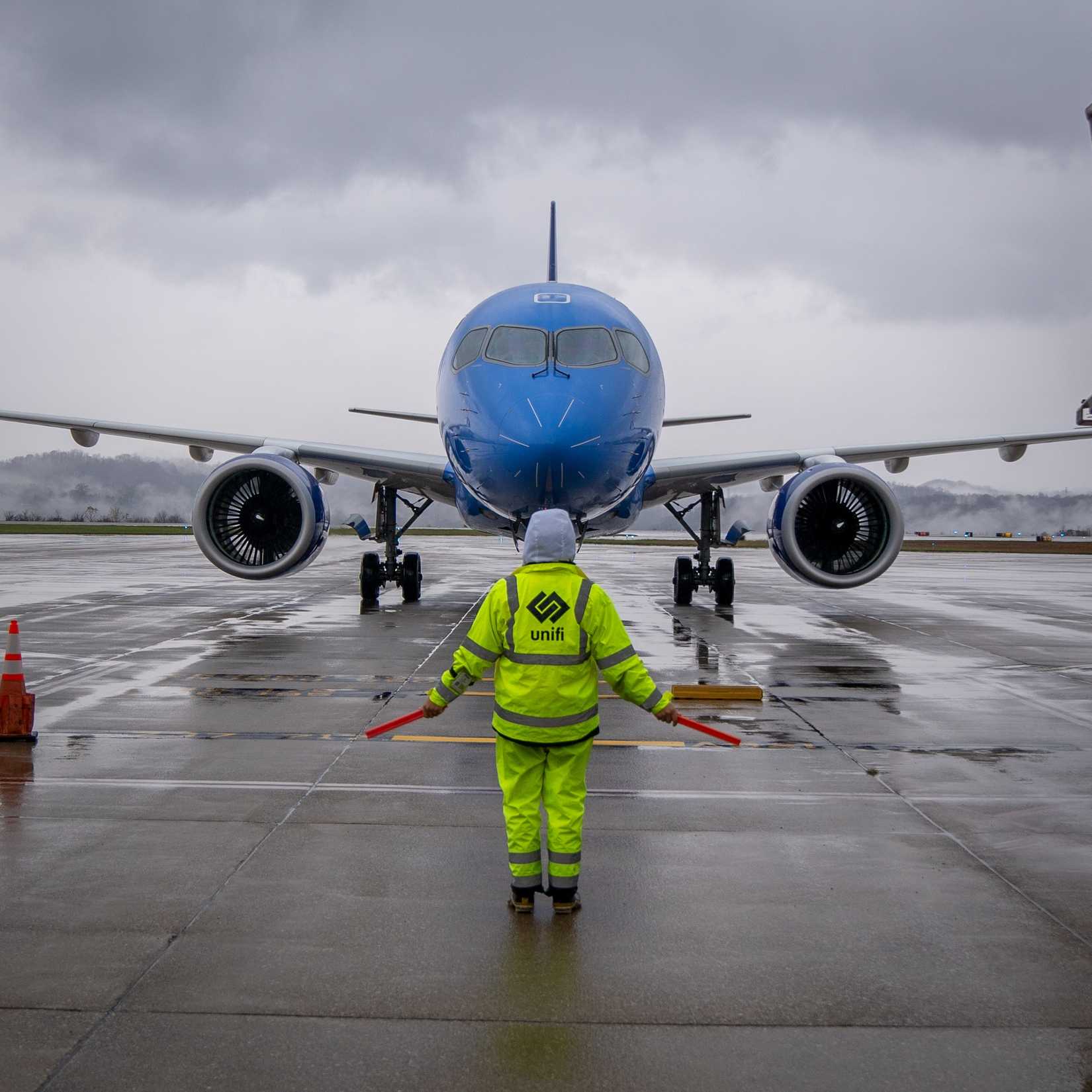Breeze Airways Inaugurates Service Between Charleston, West Virginia ...