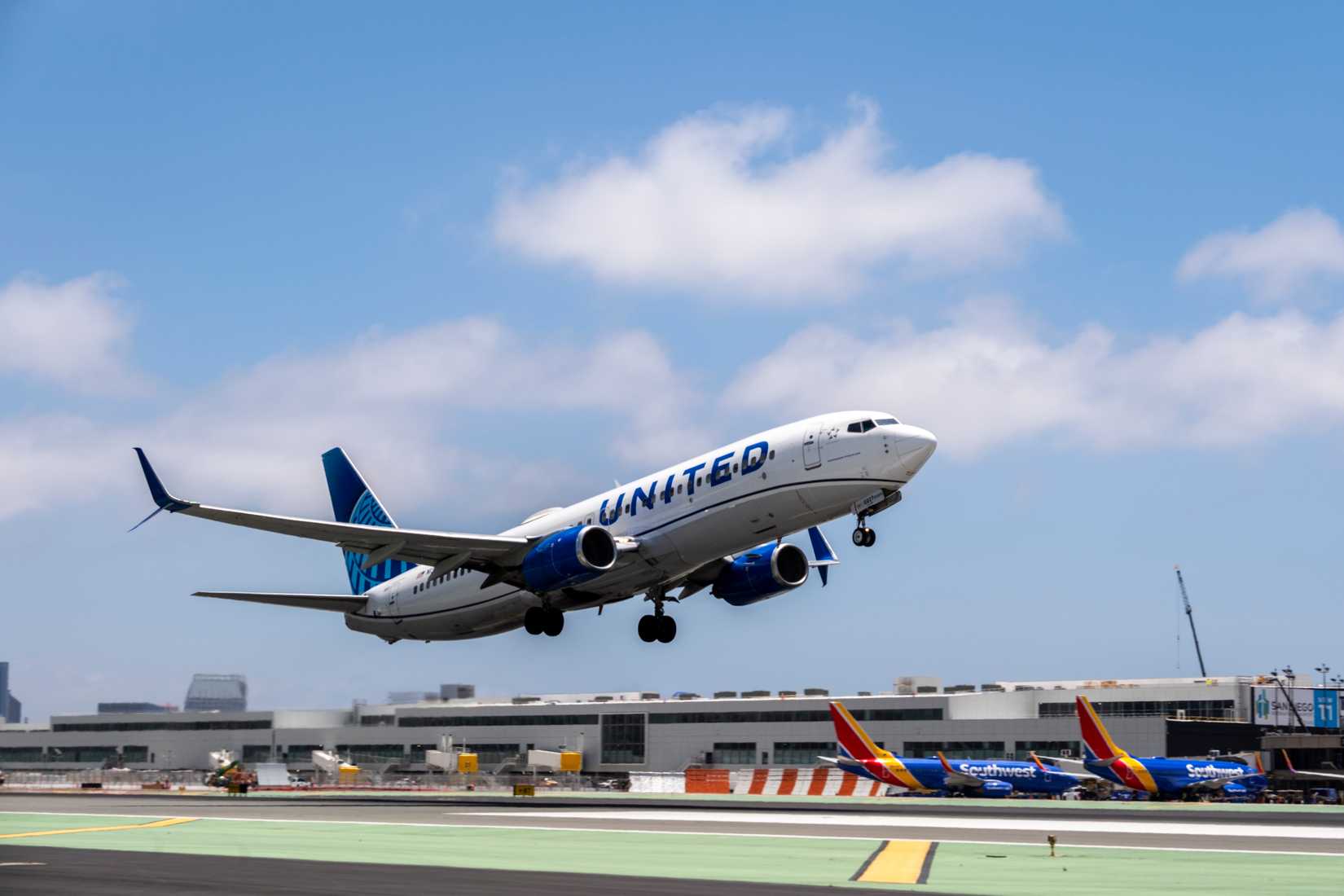 United Airlines' 10 Longest Boeing 737-900ER Routes From Newark
