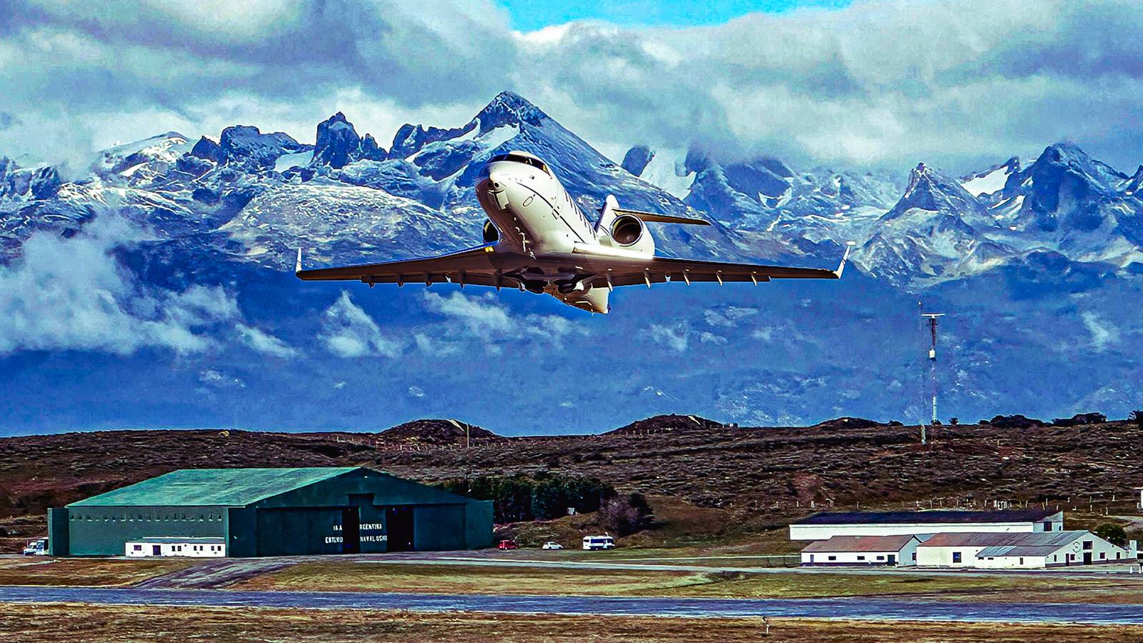 What Planes Does The FAA Operate?