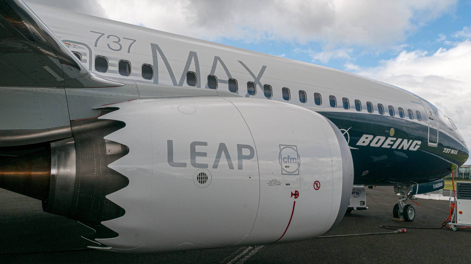 Is The 737 MAX Engine Ground Clearance Too Low?