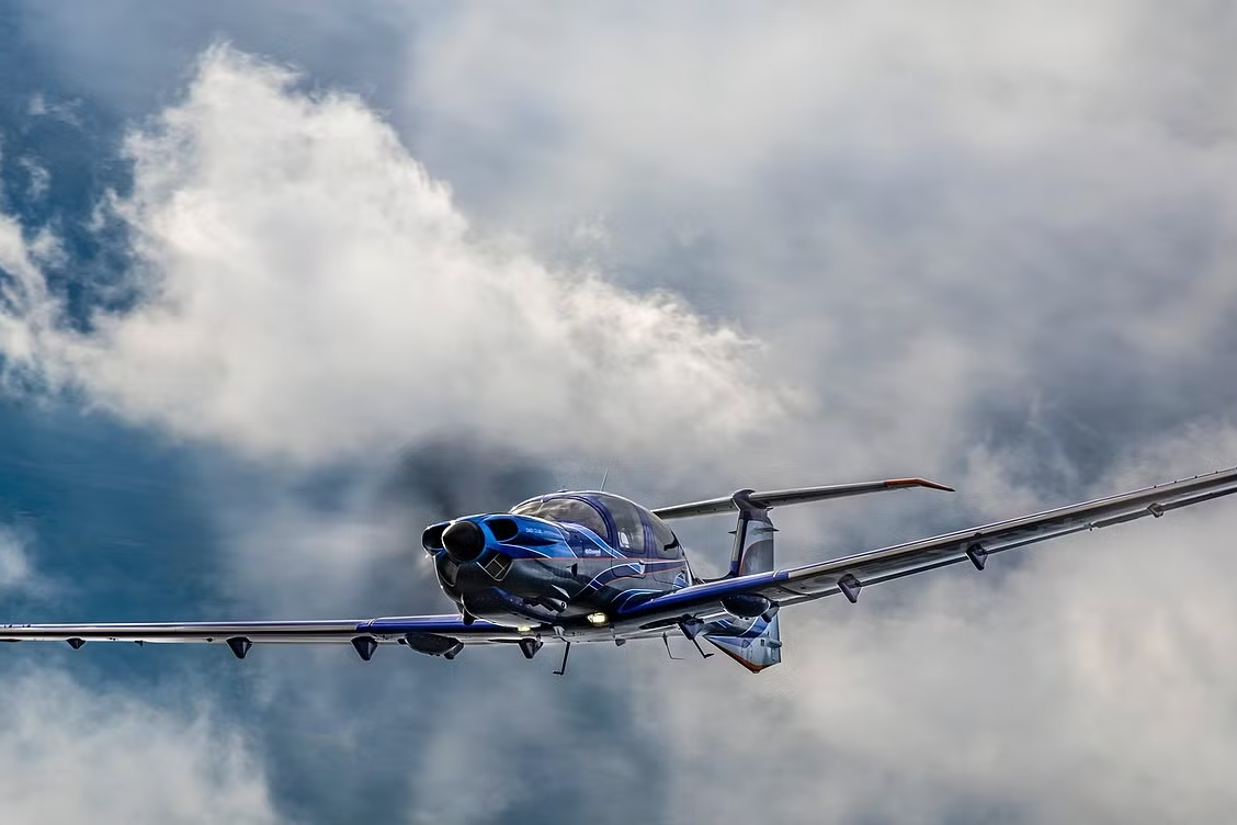 Diamond Aircraft Business Jet? A Look At The Canceled Diamond D-Jet