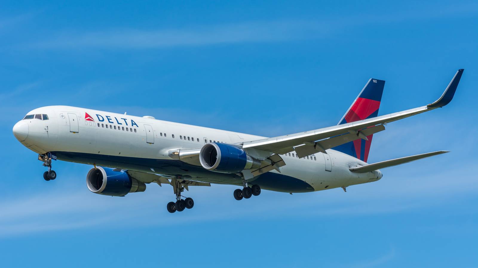 Delta Air Lines Now Hiring Flight Attendants For 2025