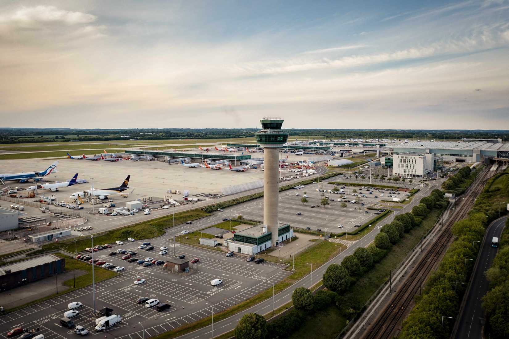 London Stansted Airport Sets New Record For Its Busiest Day In History ...