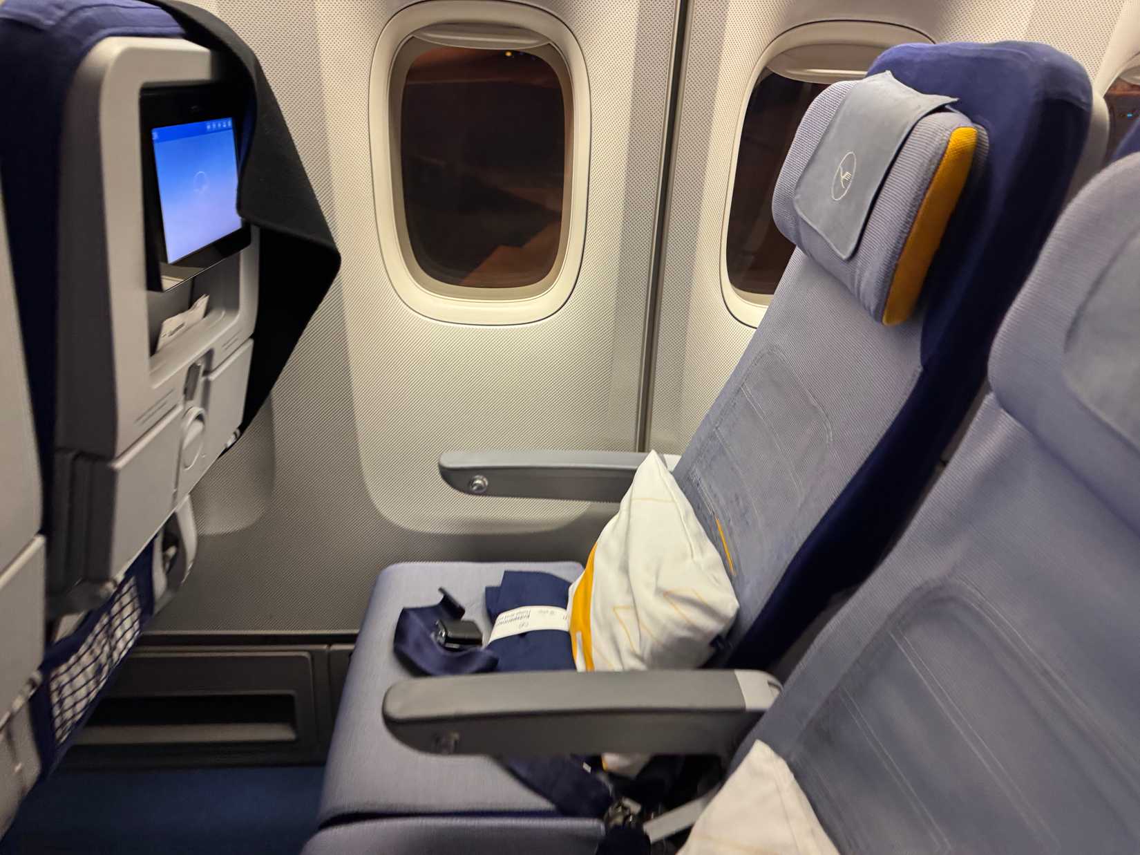 The Airline With The World's Largest Boeing 747 Passenger Fleet Still ...