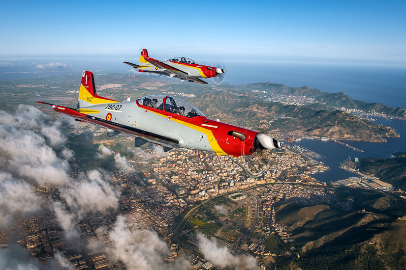 Pilatus PC-21: What To Know About The Royal Canadian Air Force's Next ...