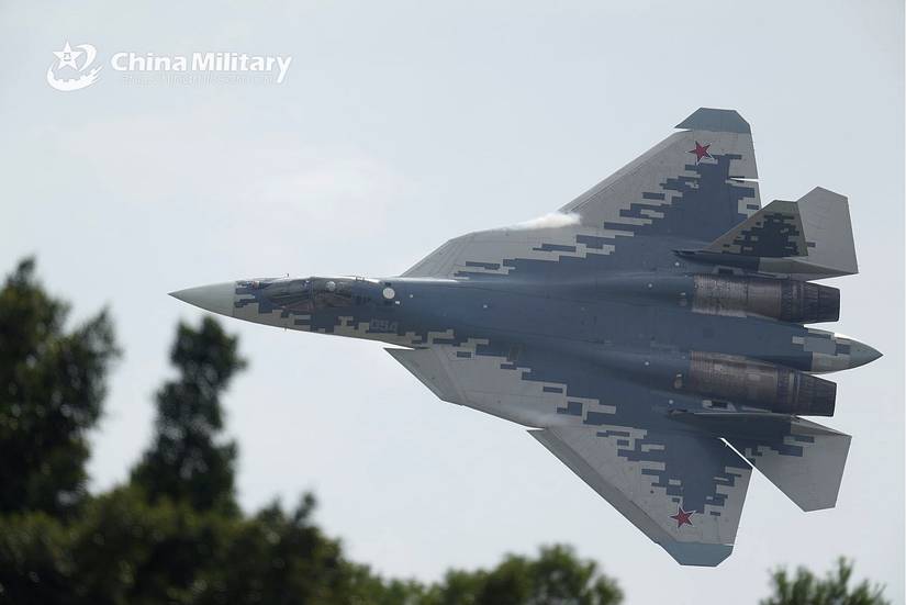 5 Chinese Military Planes On Display At Airshow China