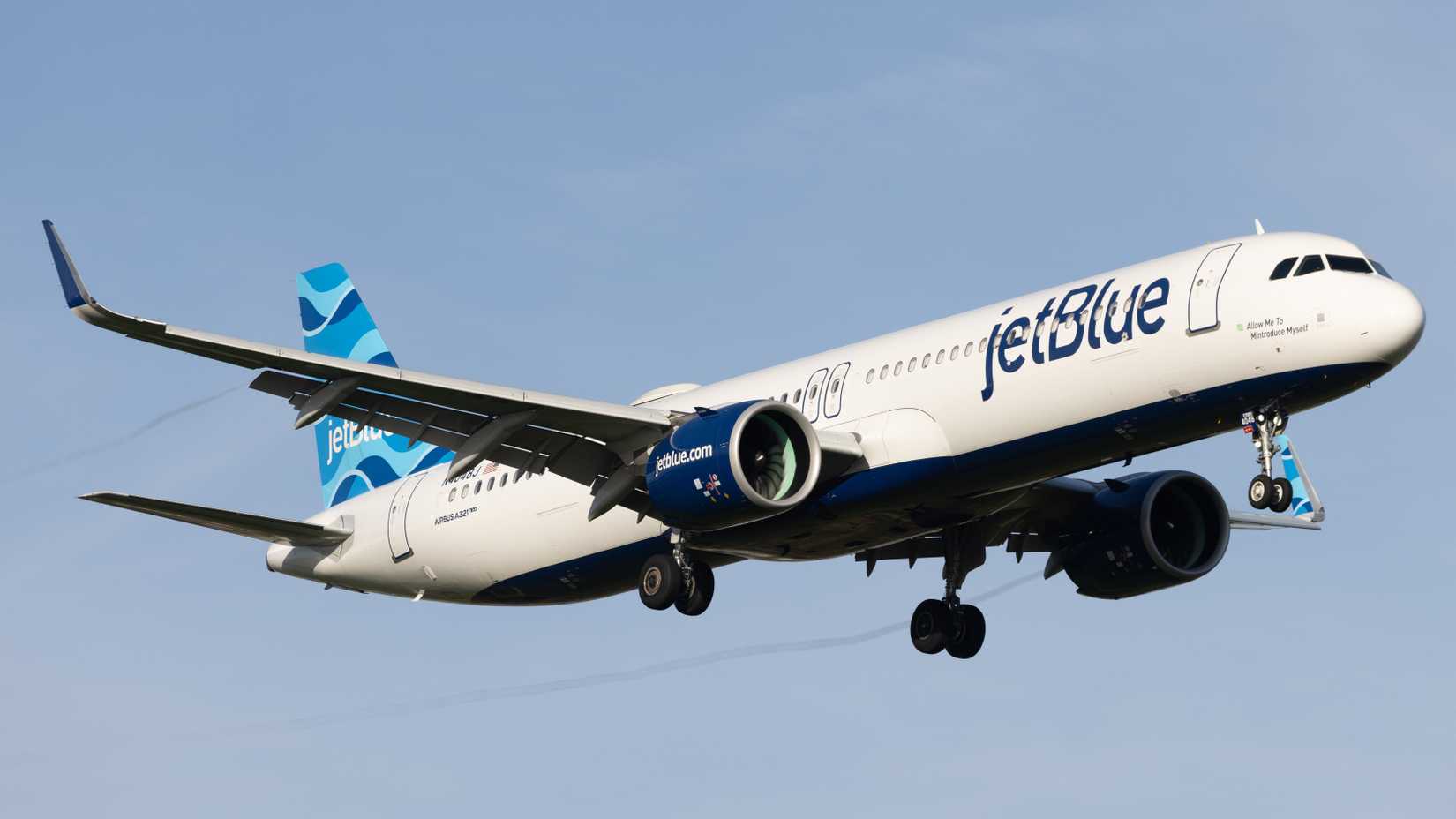 JetBlue's Longest US Domestic Routes: Aircraft & Passenger Experience