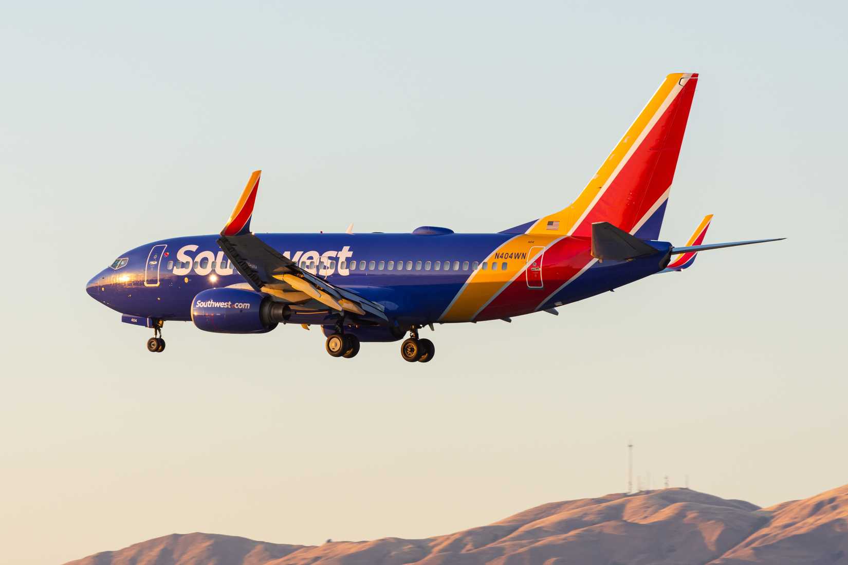 Jet Fuel Hedging Explored: How Airlines Handle Fluctuations In Prices