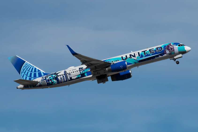 These 13 Aircraft Types Operate The Most Flights In The US