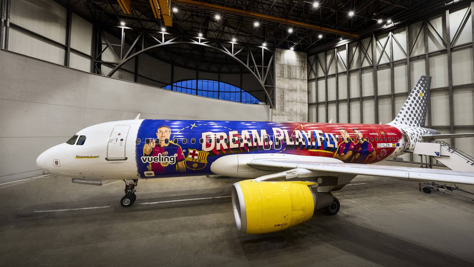 Vueling Unveils New Barça Femení Livery Airbus A320: 1st Team Flight On ...