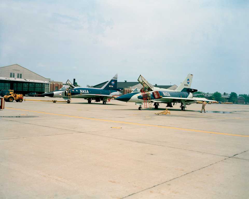 Convair F-102 Delta Dagger: What Went Wrong With The World's 1st ...