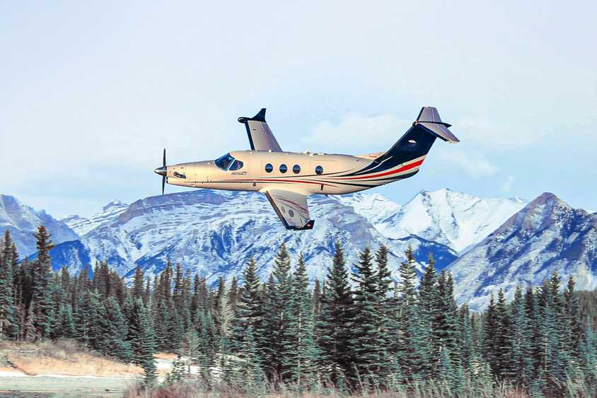 A Look At 4 Unique Differences Between The Pilatus PC-12 And The ...
