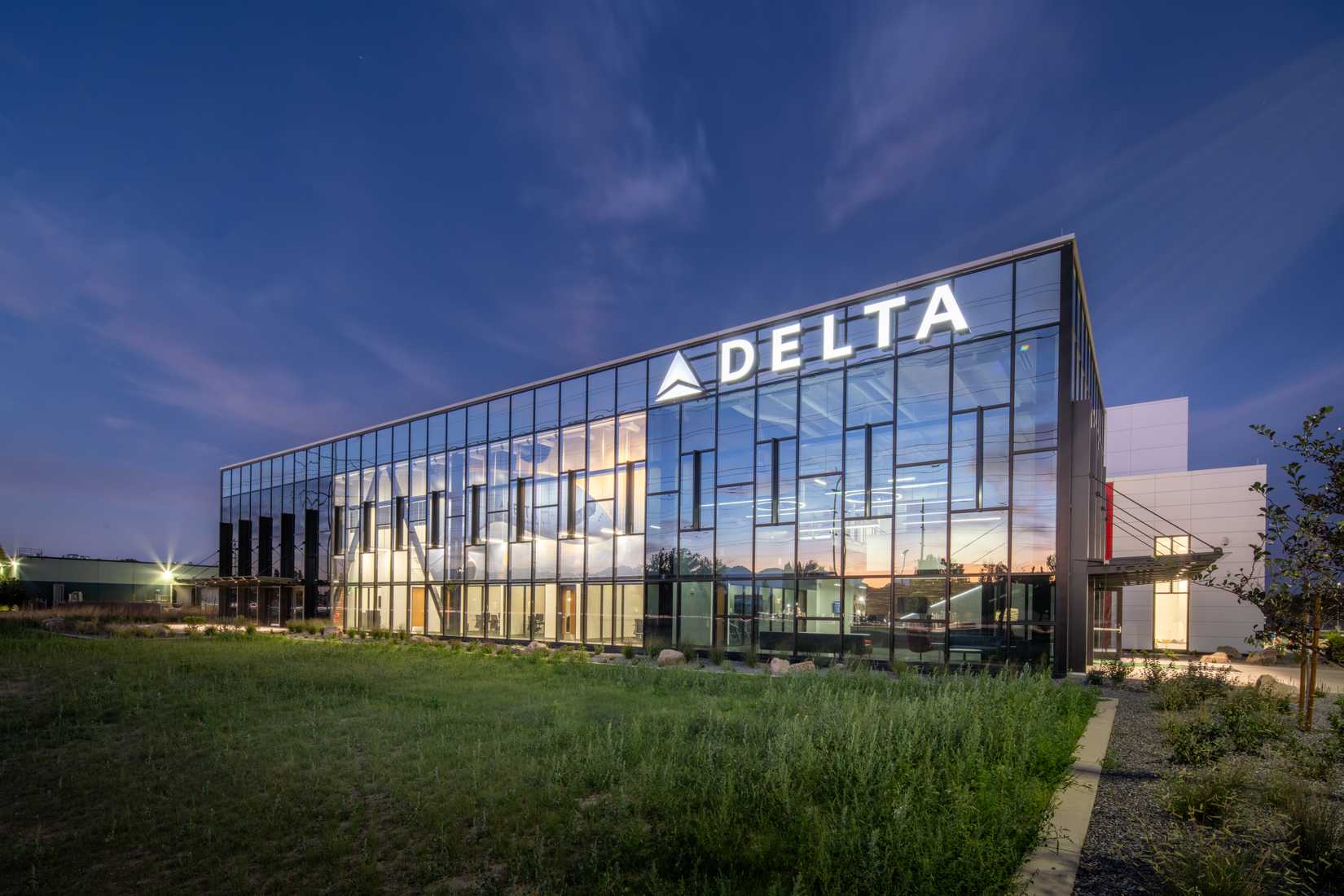 What Is The Typical Salary For A Delta Air Lines Pilot?
