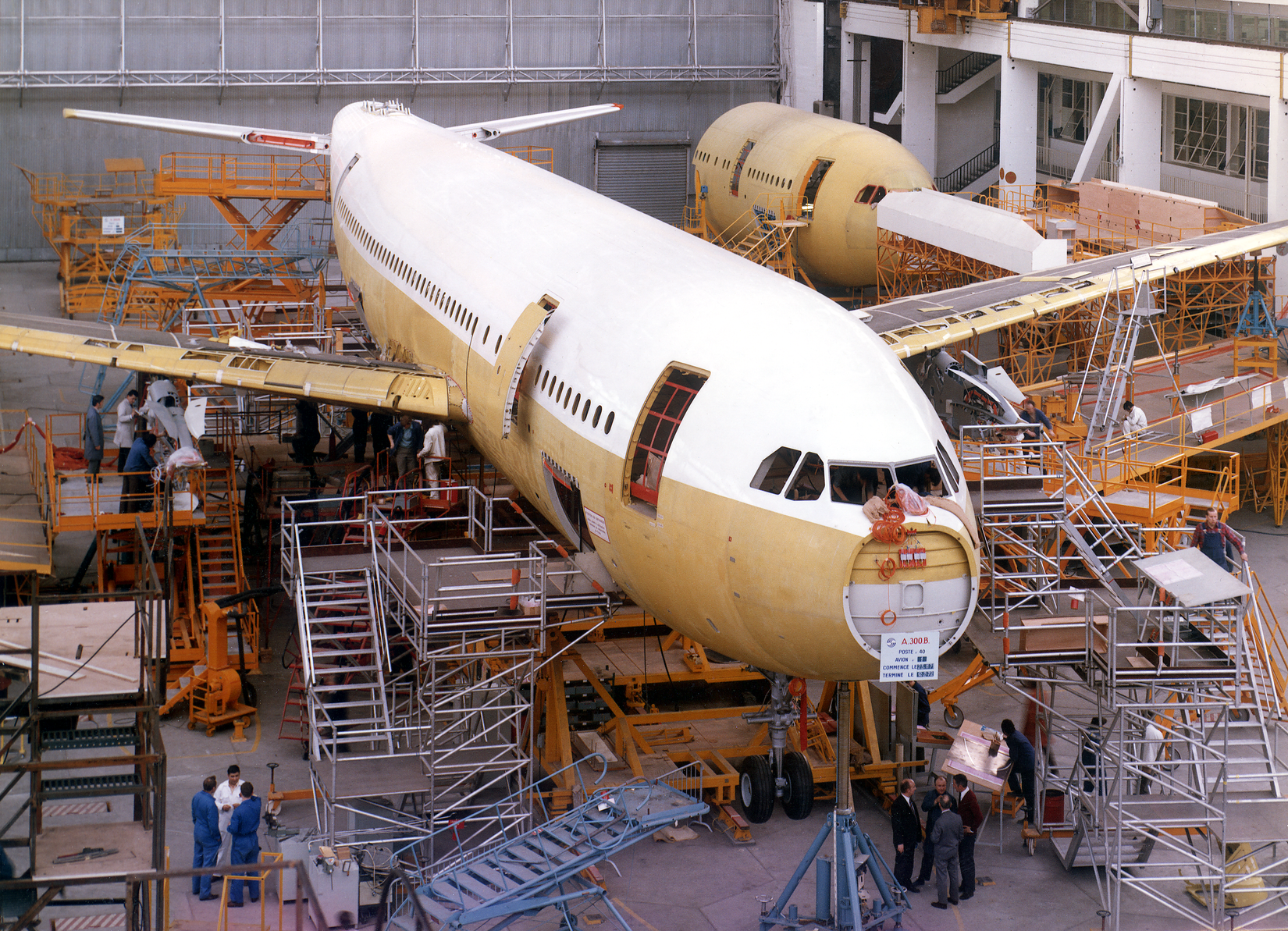 The Airlines That Operate The Last 7 Active Airbus A300-600 Passenger ...