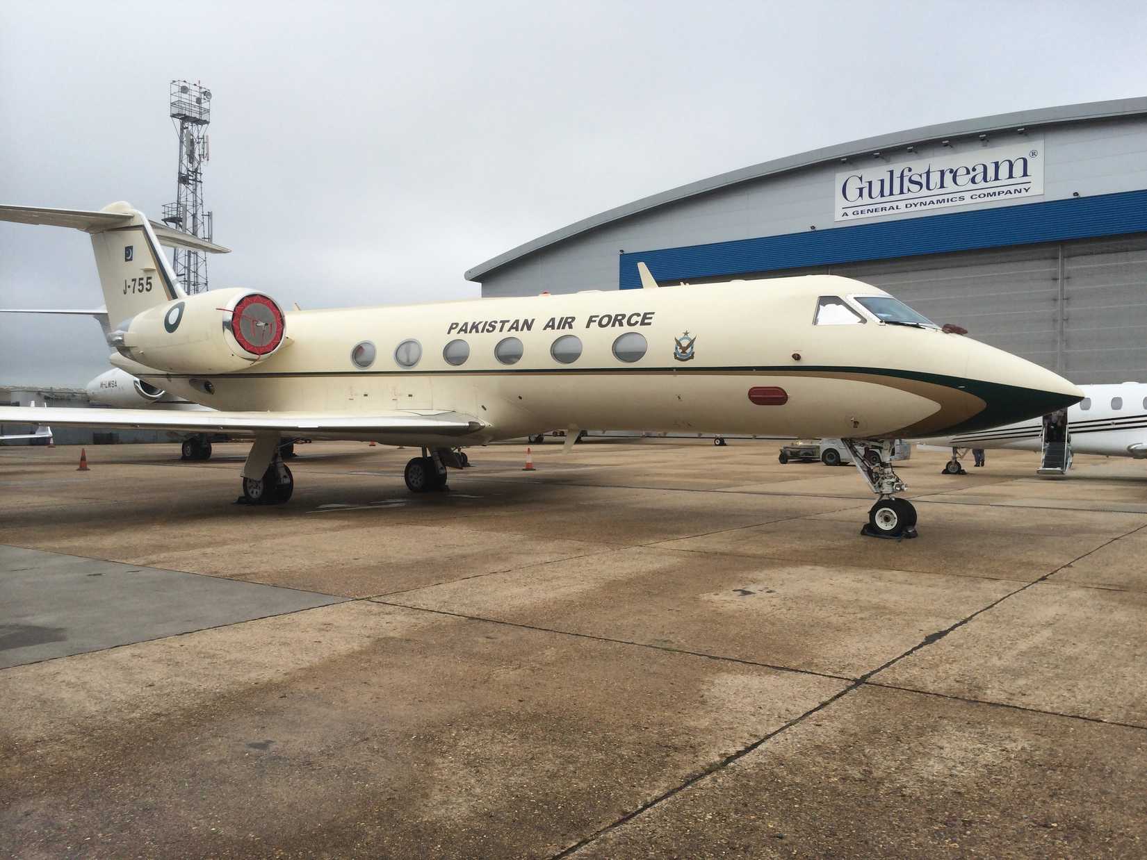 What Made The Gulfstream IV Series So Unique?