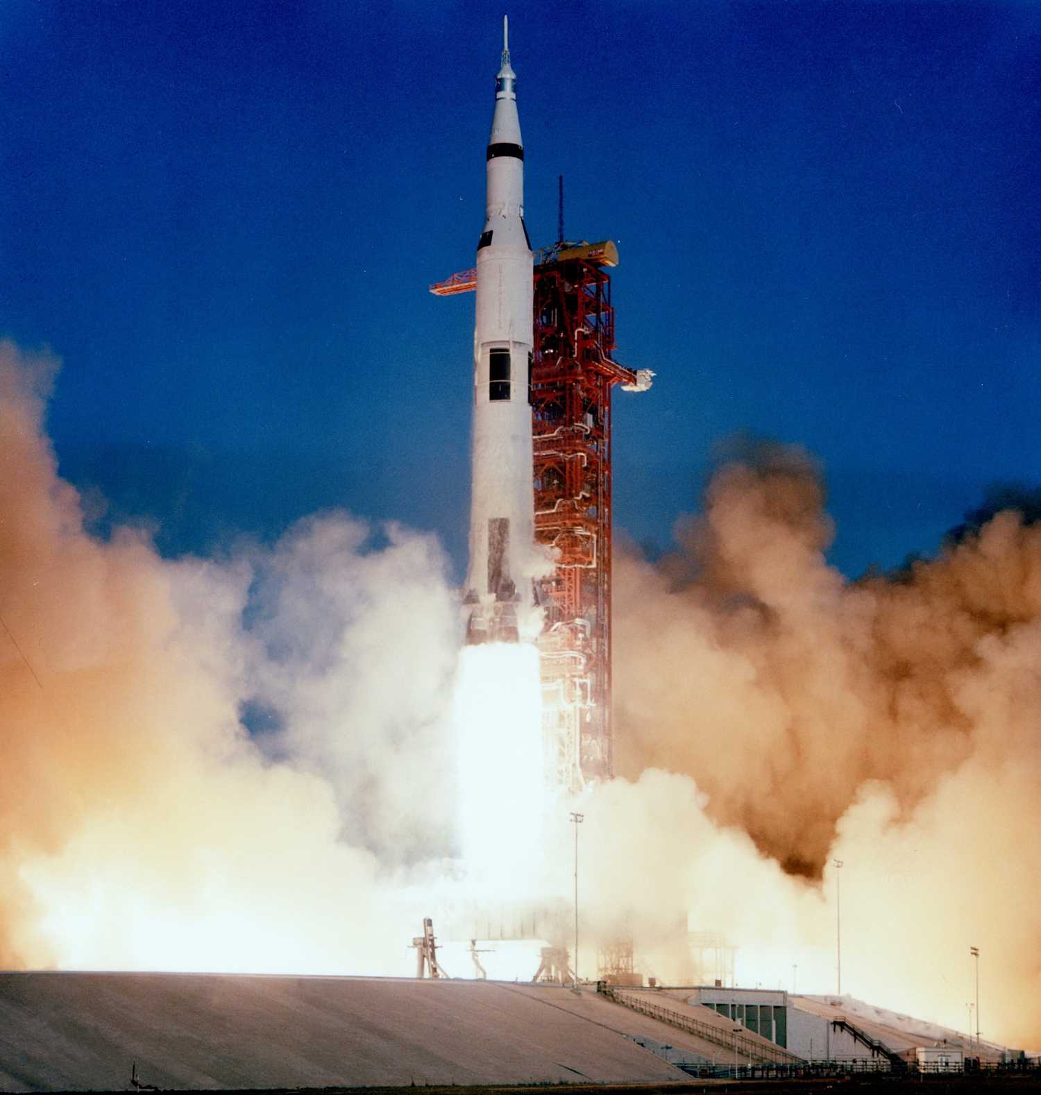 5 Fascinating Facts About The NASA Apollo 8 Mission