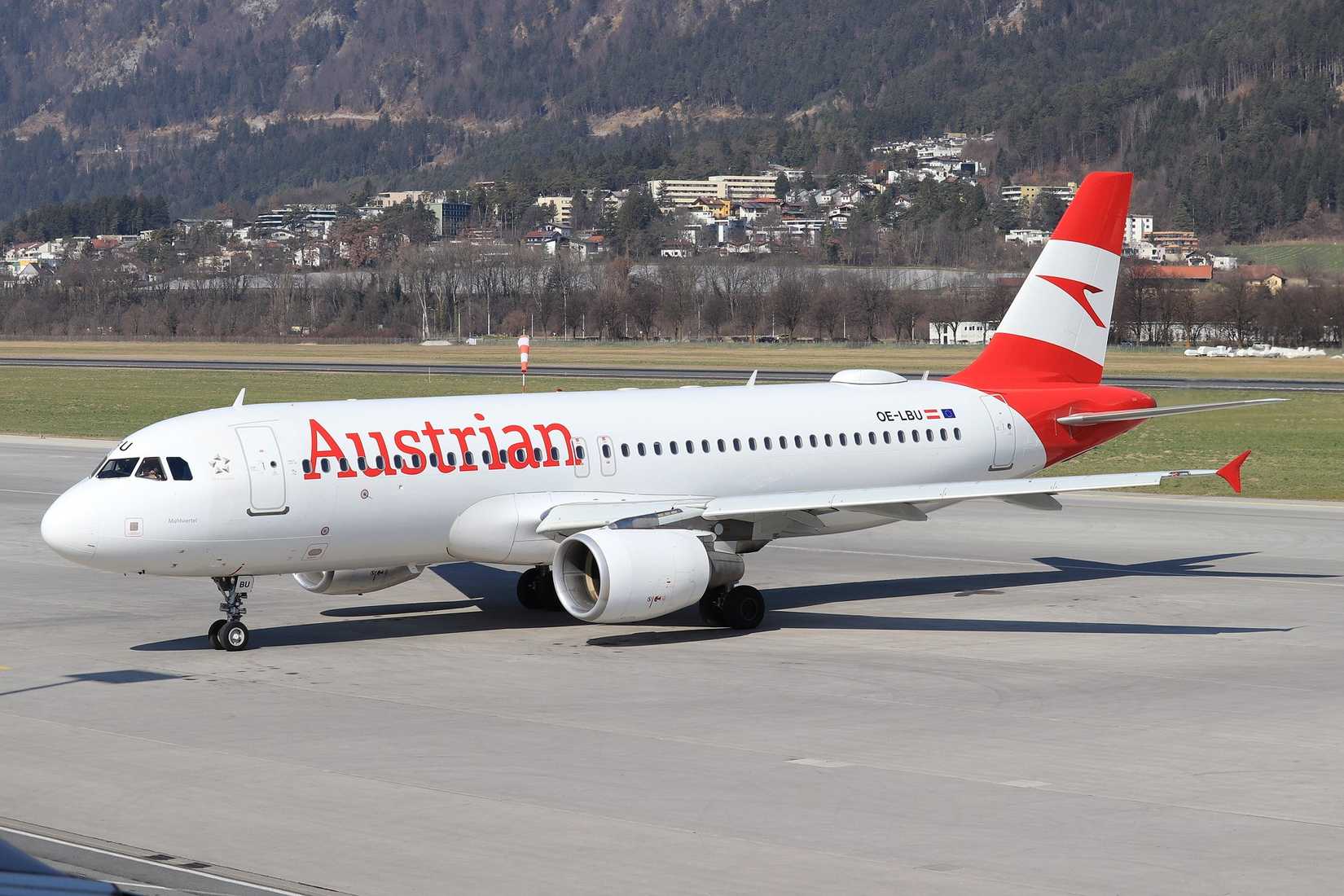 Explained: What's The Purpose Of Aircraft Nose Cones?