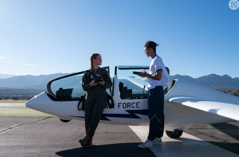 A Closer Look At The US Air Force Academy's TG-16A Gliders