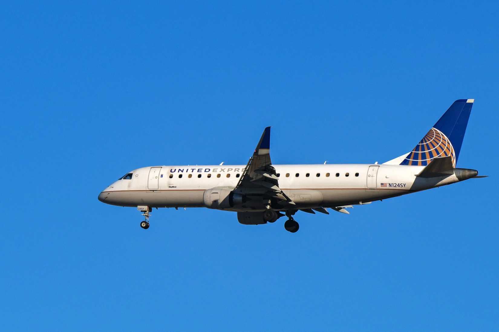 What Are The Differences Between The Embraer E-Jet & E2 Engines?