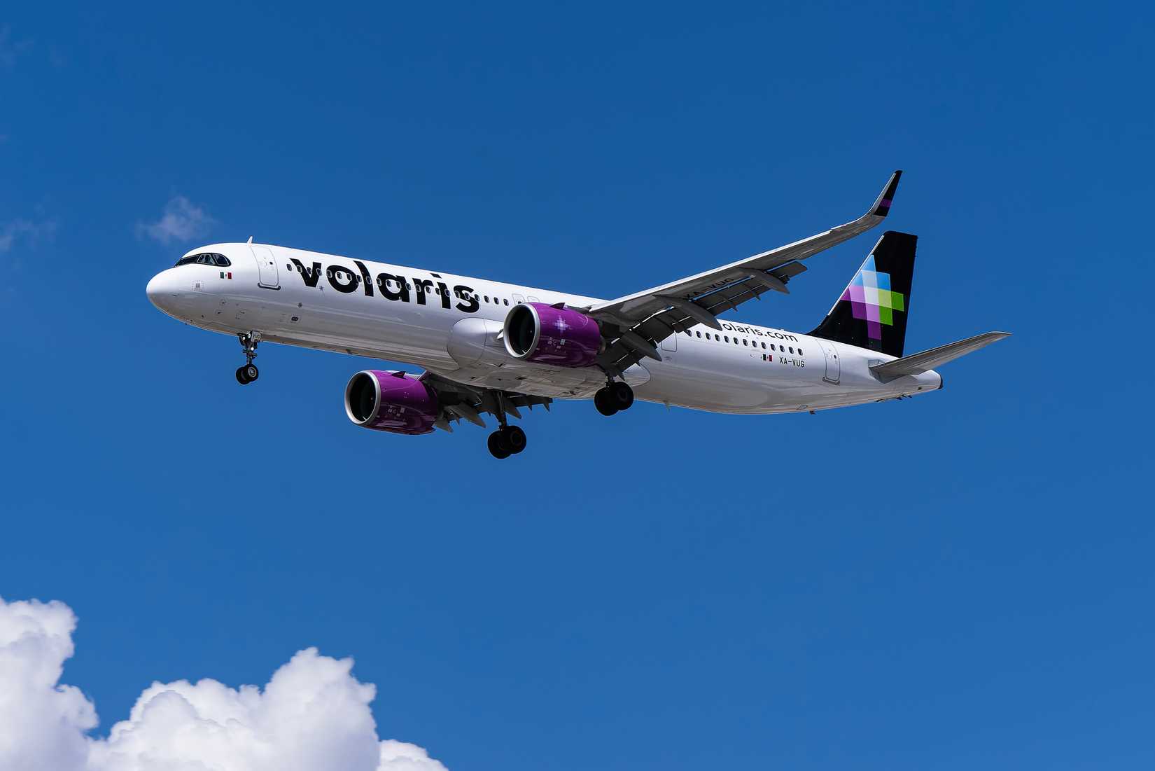 How Do Volaris' Annual Pass & v.pass Subscriptions Differ?